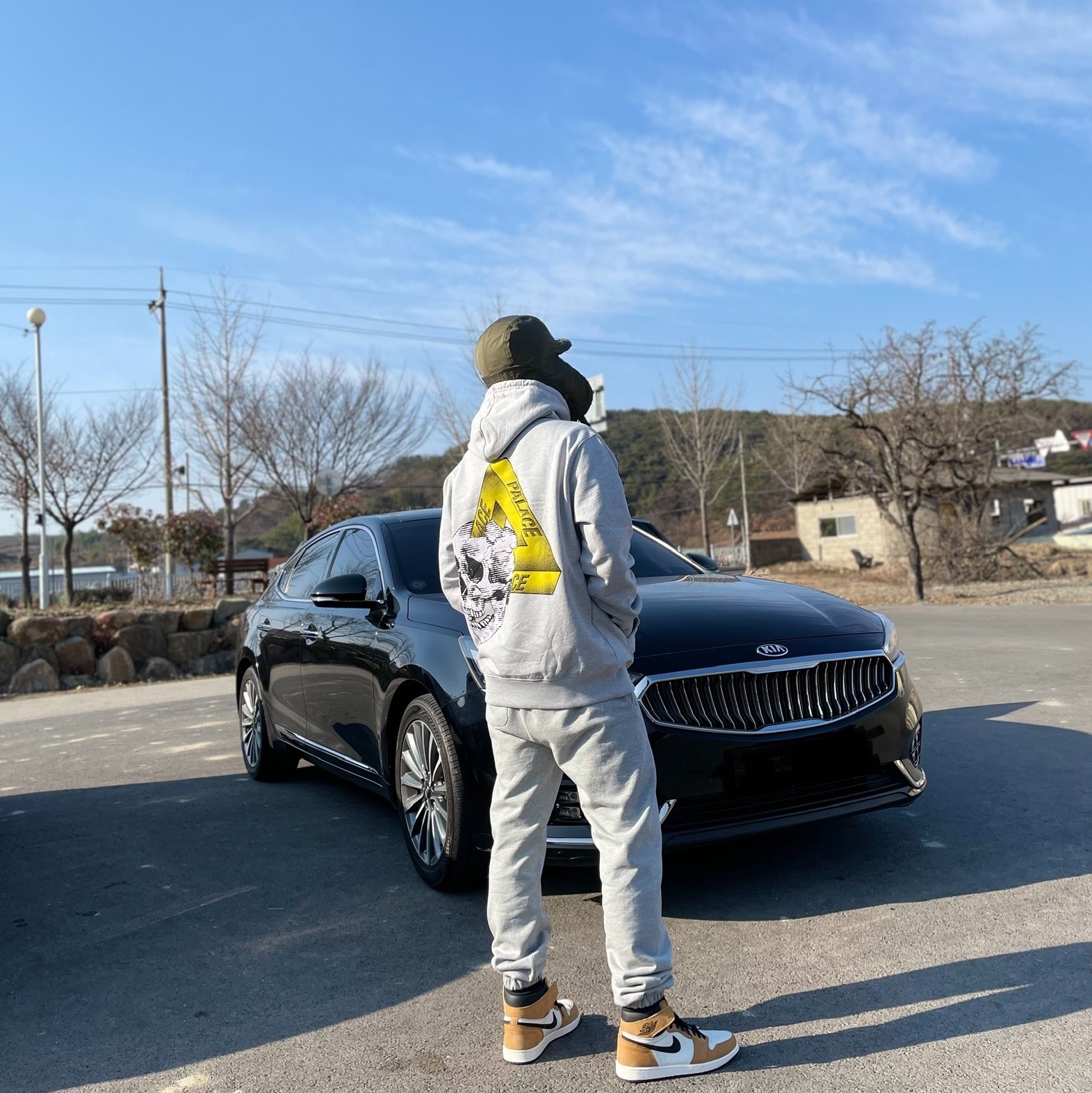 (@off_white) 님의 게시물 | KREAM