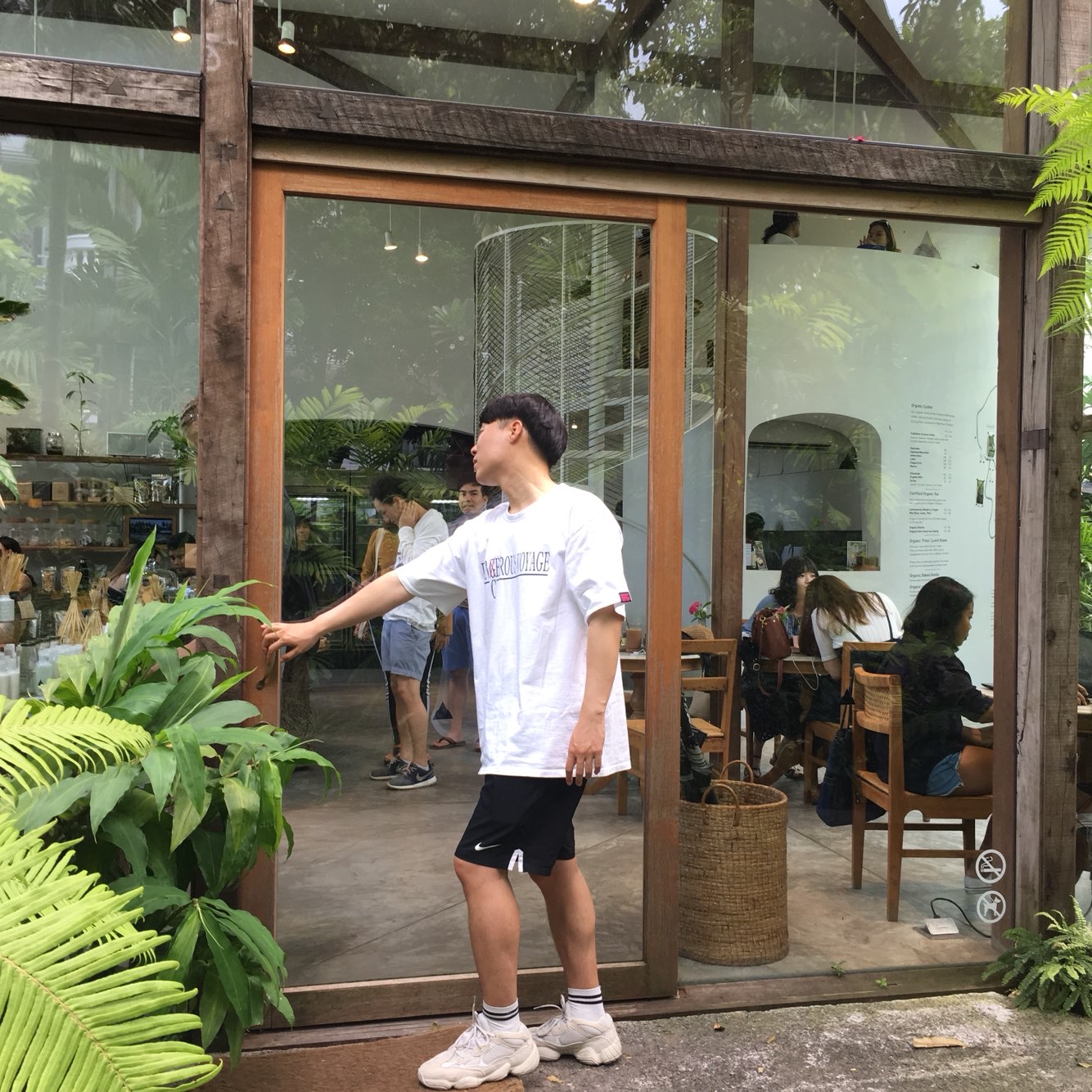 홍진범 (@jj_bam2) 님의 게시물 | KREAM