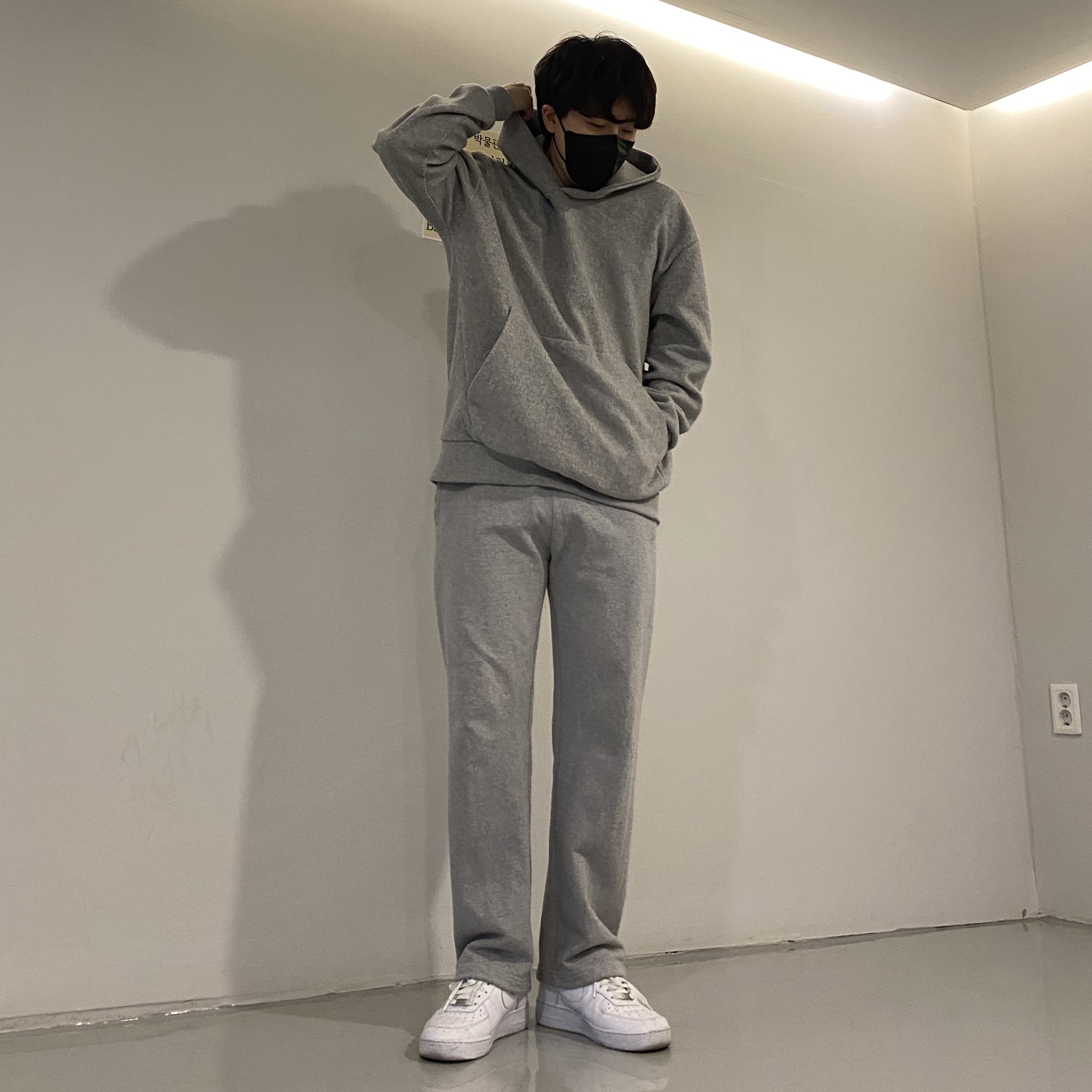 재우 (@zeuzeum) 님의 게시물 | KREAM