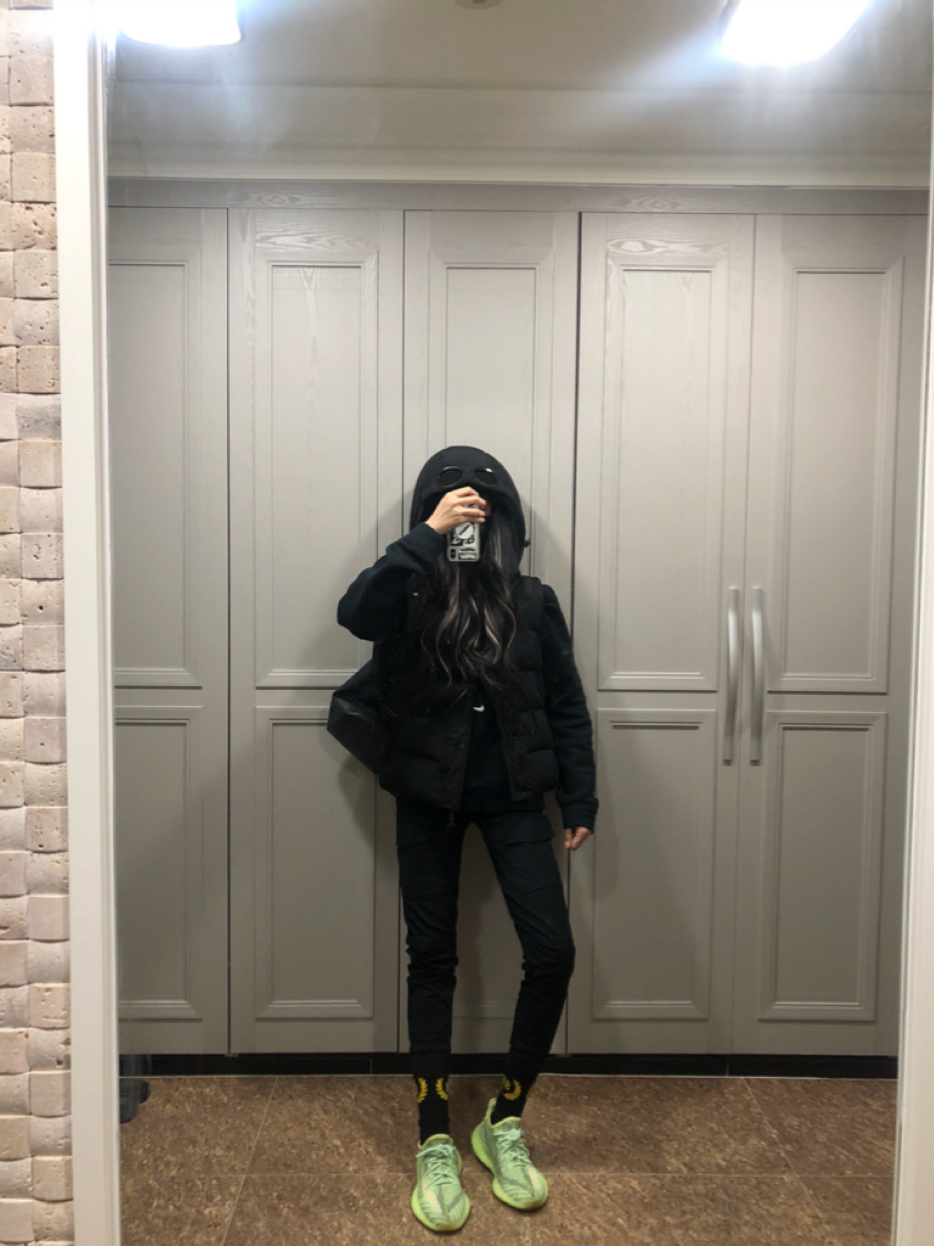 😶 (@s9._.5y) 님의 게시물 | KREAM