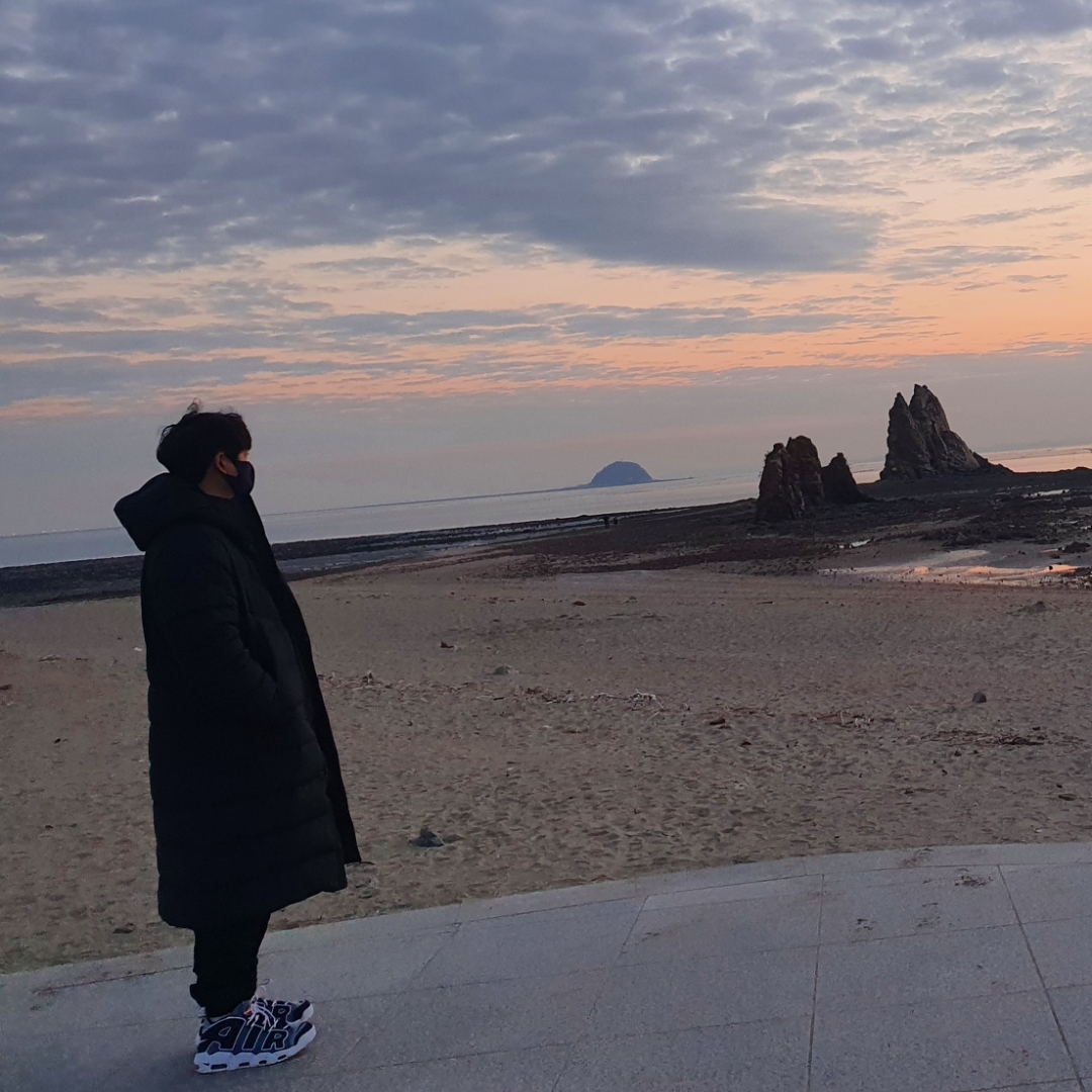 군써니 (@goonsun) 님의 게시물 | KREAM