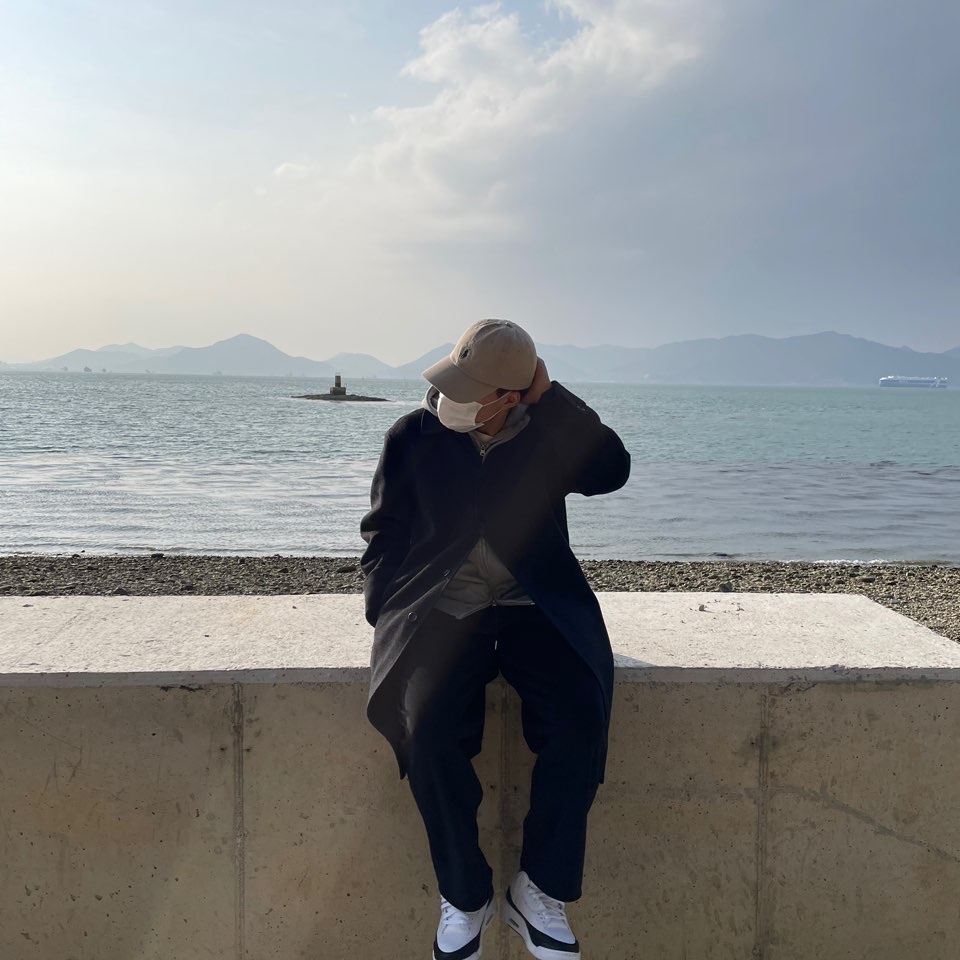 인스타 - jong_v... (@jong_velyy) 님의 게시물 | KREAM