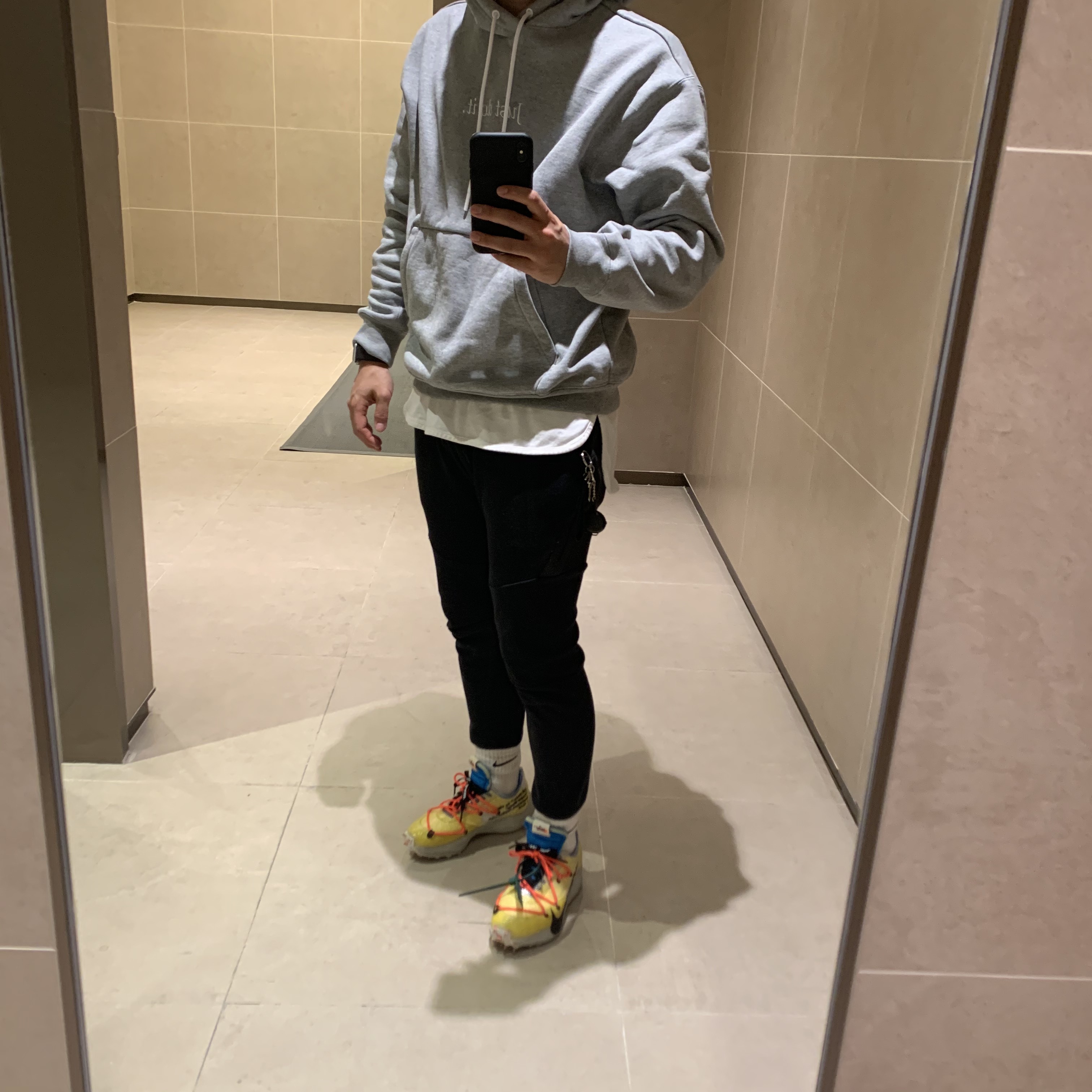 정창용 (@jjj_yong_) 님의 게시물 | KREAM