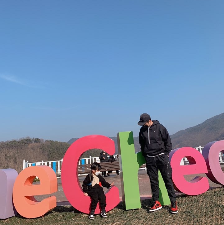 심심풀이 (@ysk2915) 님의 게시물 | KREAM