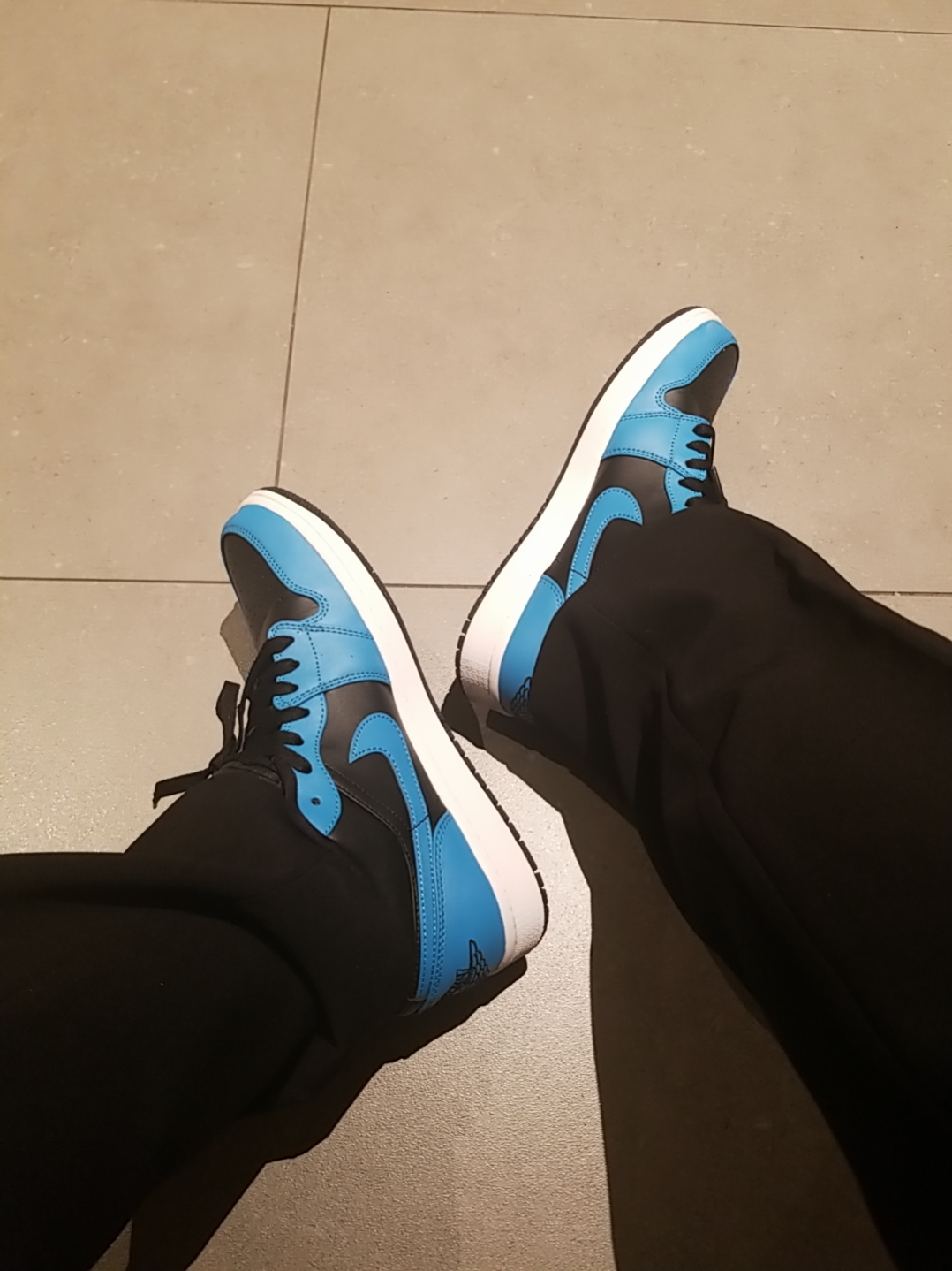 カン (@decadentdru...) 님의 게시물 | KREAM