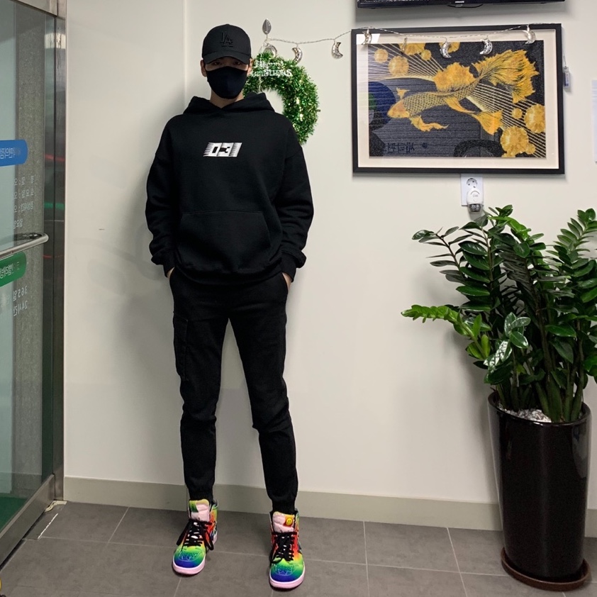 바크맨 (@ssapdog) 님의 게시물 | KREAM