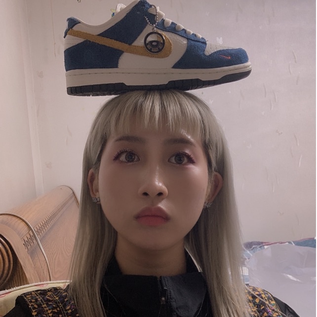 instagram: r... (@yu6572) 님의 게시물 | KREAM