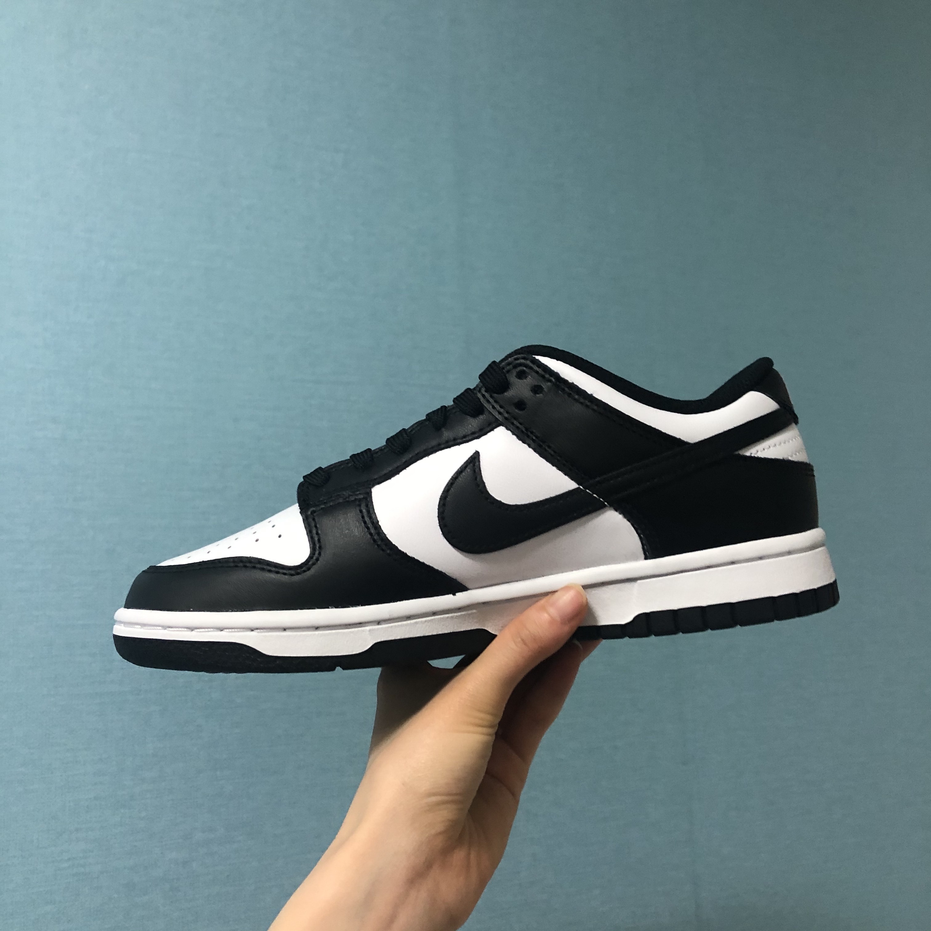 🤫 (@lalaloo) 님의 게시물 | KREAM