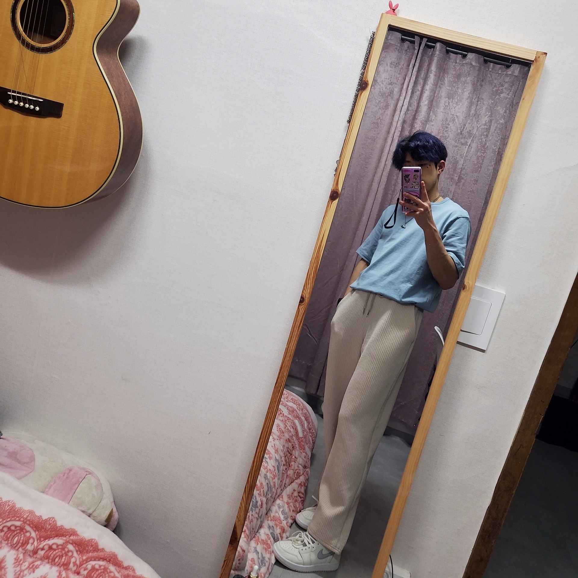 빈정빈정빈 (@vinvin) 님의 게시물 | KREAM