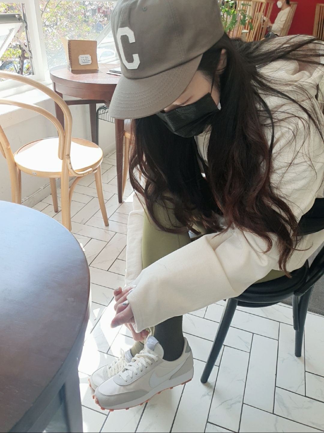 allooollav (@ashlee) 님의 게시물 | KREAM