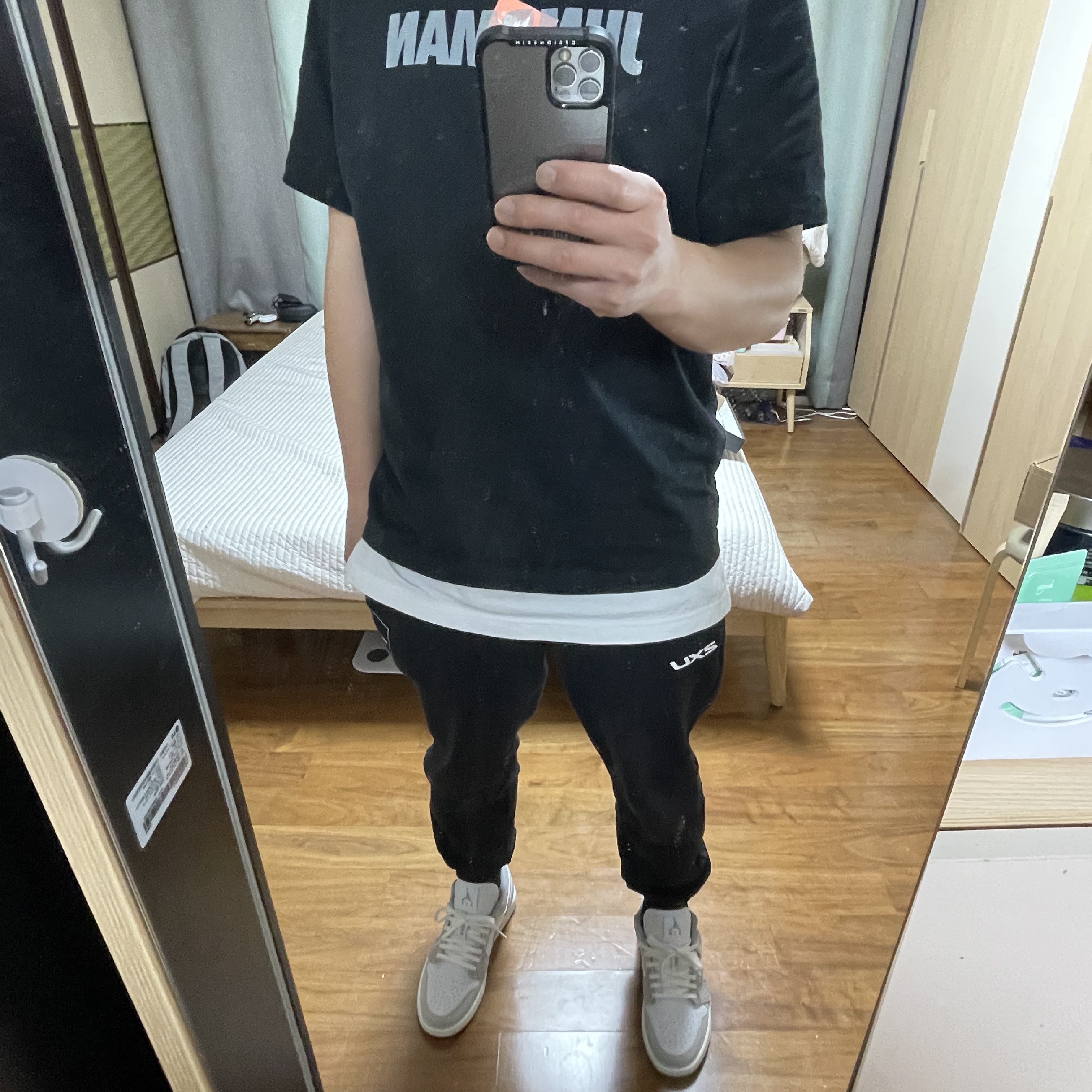 아몰라귀찮아 (@hera_xsfm) 님의 게시물 | KREAM