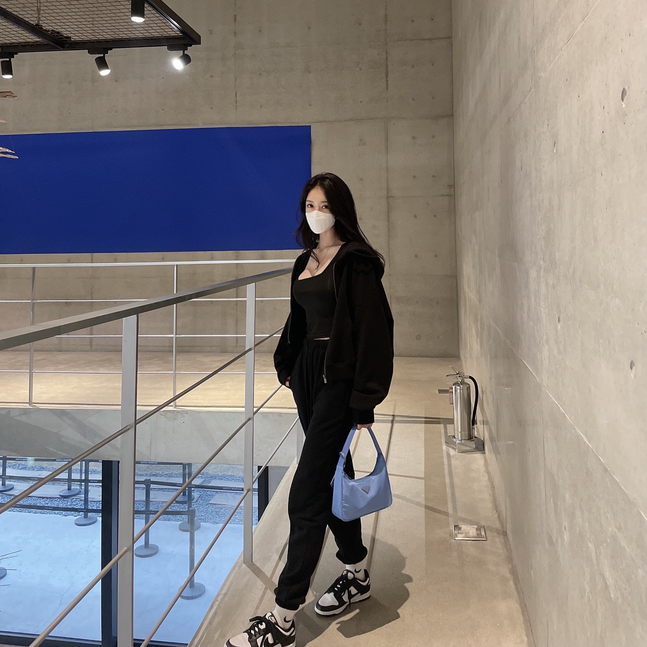 (@yeenco) 님의 게시물 | KREAM