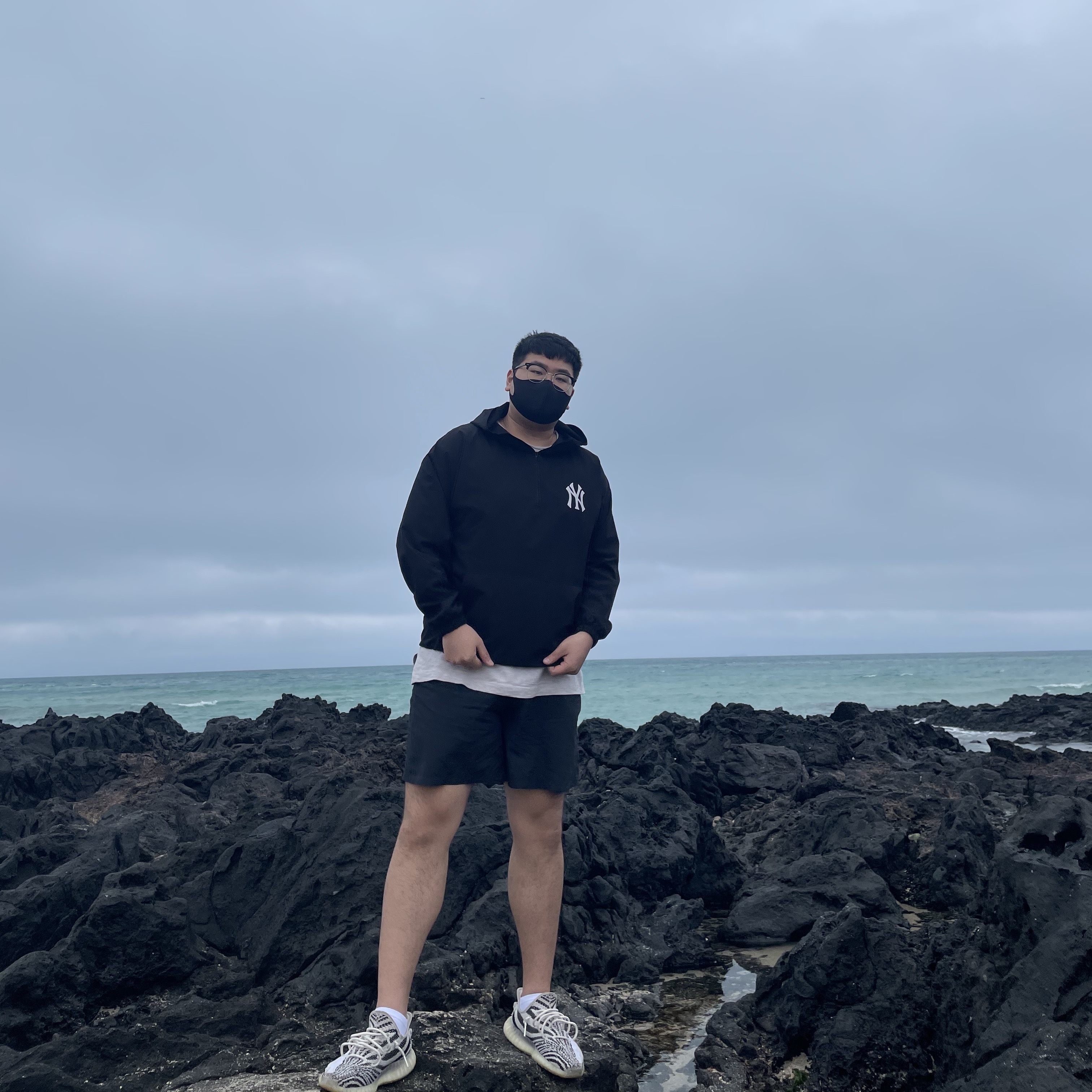 재붕 (@king_basso) 님의 게시물 | KREAM