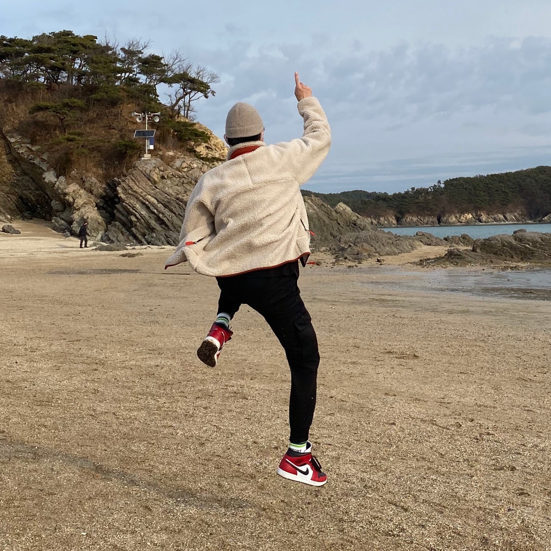 🙃 (@romomo) 님의 게시물 | KREAM