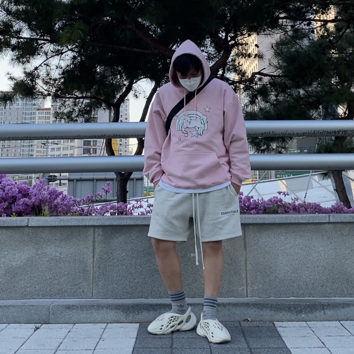 우쓰 (@woos_k) 님의 게시물 | KREAM