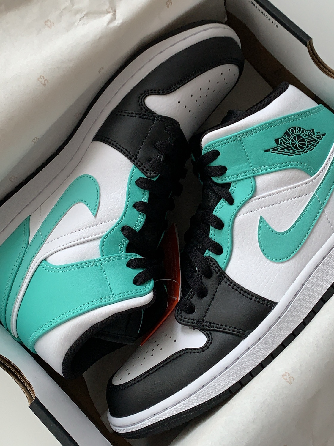 🐰 (@j.hyyyy) 님의 게시물 | KREAM