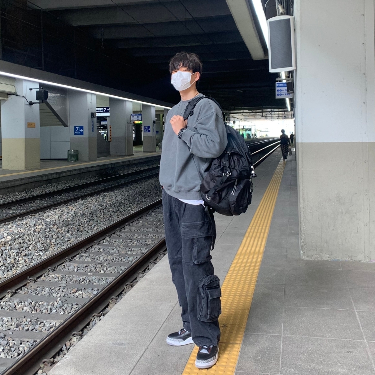 💸 (@gun_o_o_) 님의 게시물 | KREAM