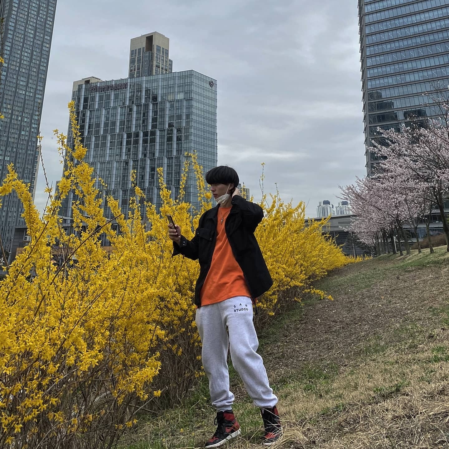 조규현 (@gyeon_2y) 님의 게시물 | KREAM