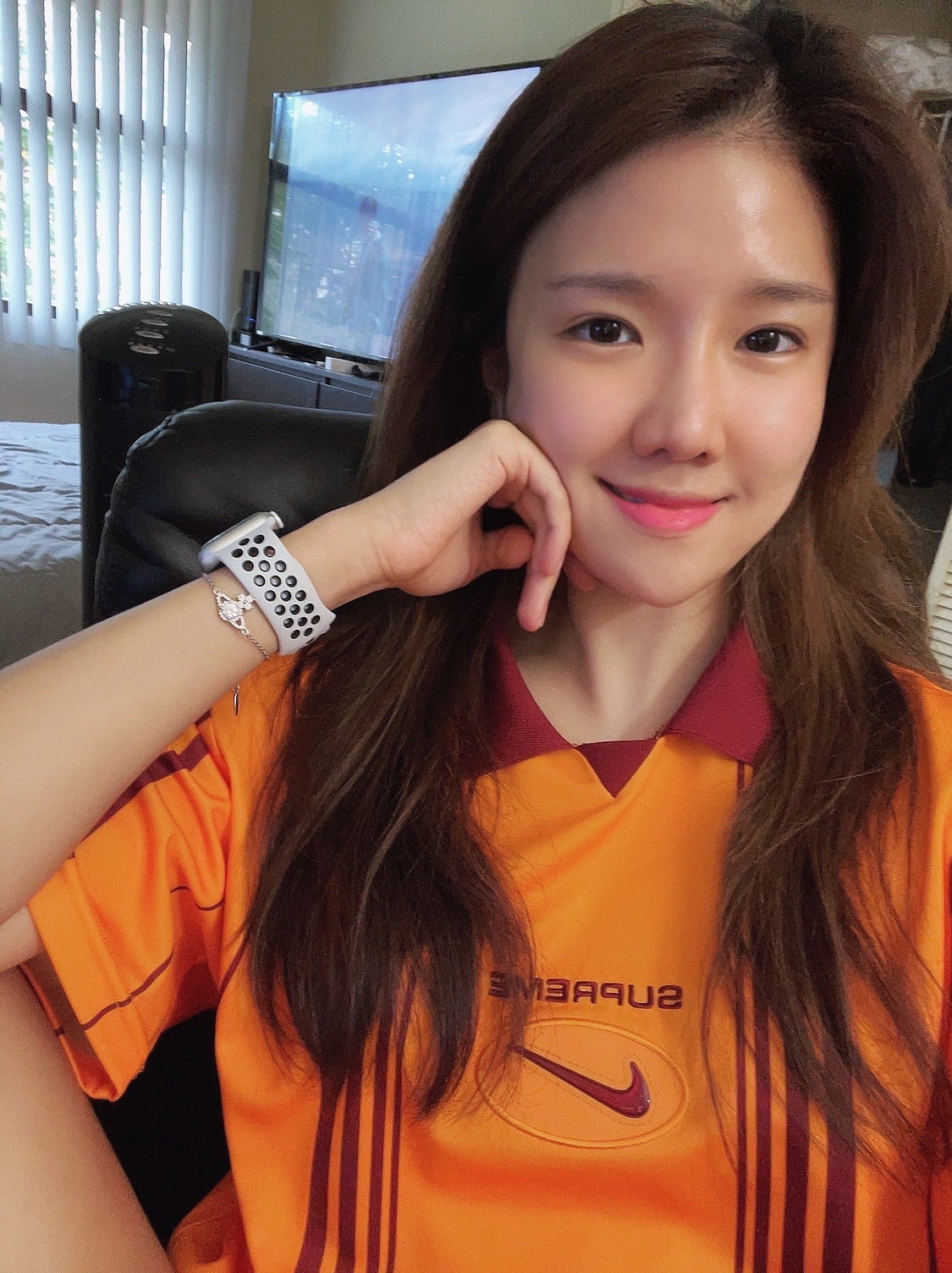 윤블 (@deb_lee) 님의 게시물 | KREAM