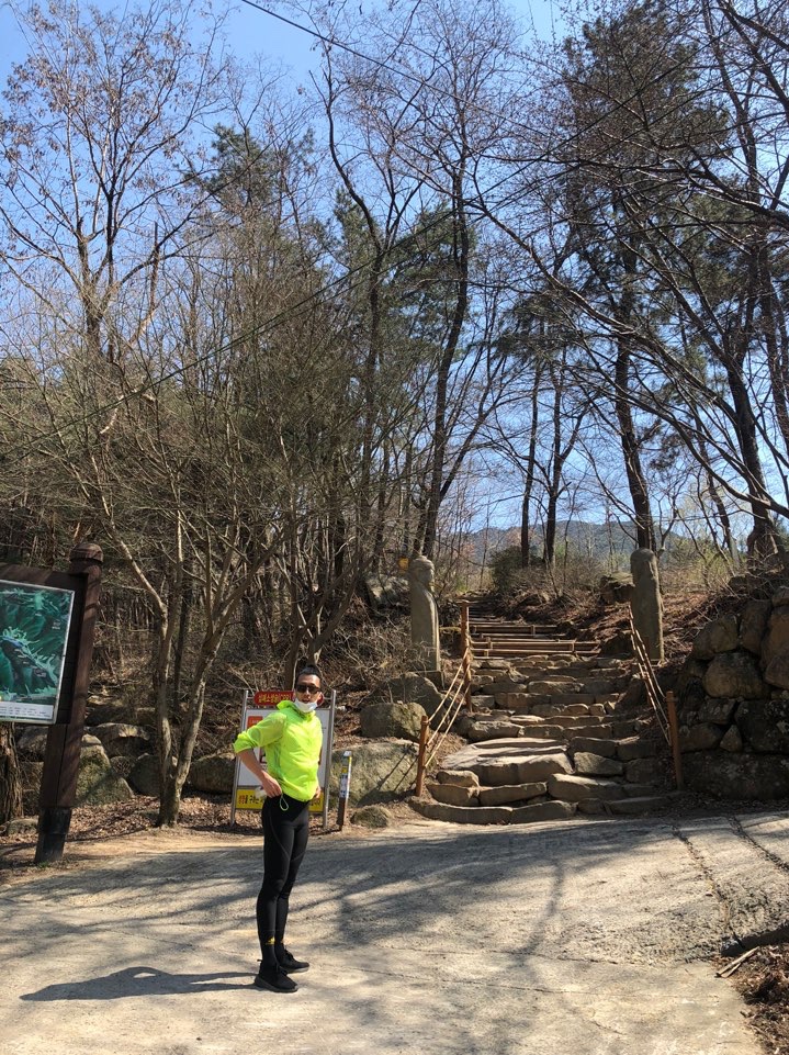 CY (@cdragon007) 님의 게시물 | KREAM