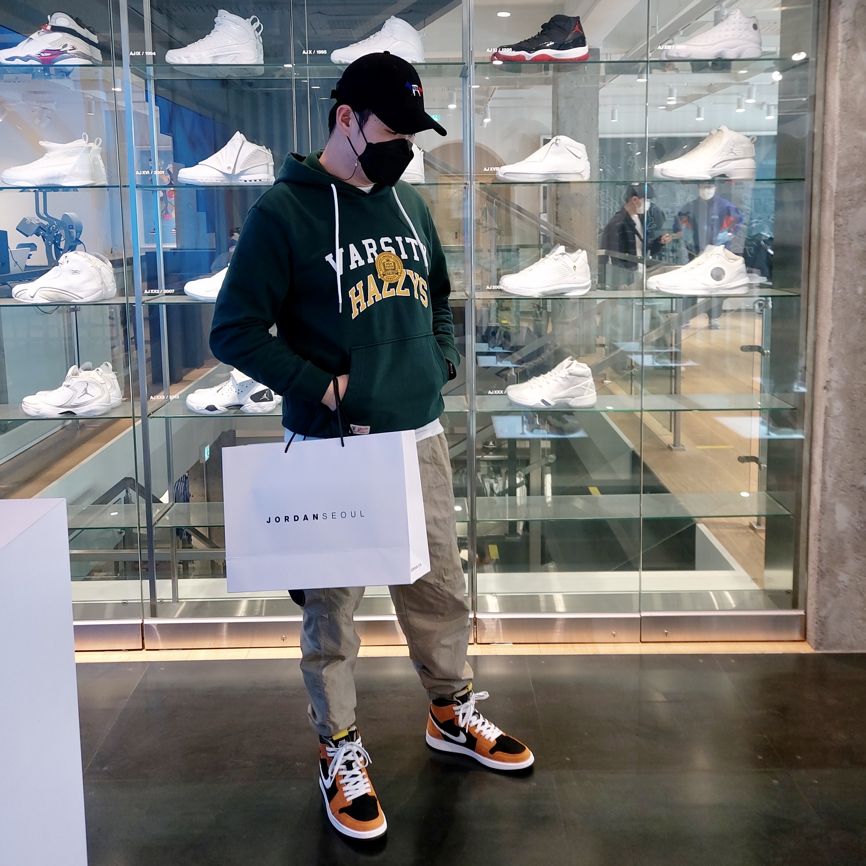 닥터게로 (@dr.gero) 님의 게시물 | KREAM