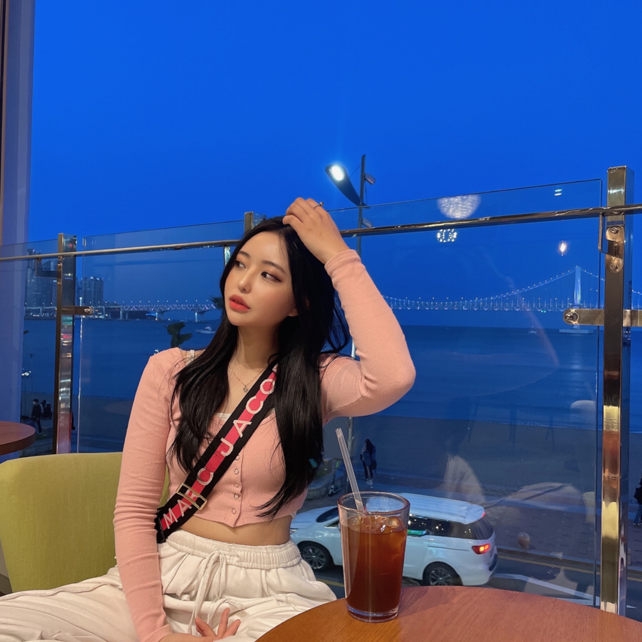 홍시맘 (@oue_nn) 님의 게시물 | KREAM