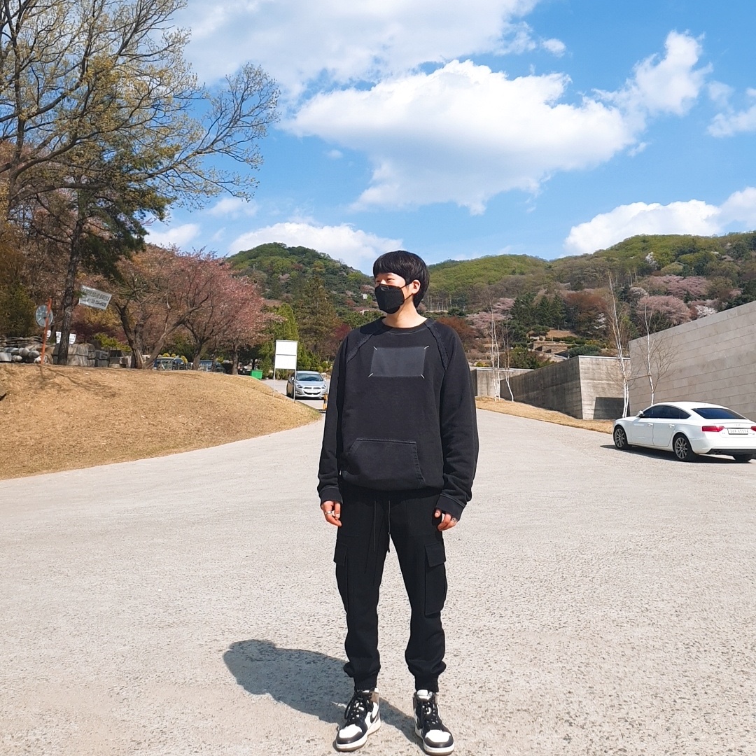 우미학 (@csoou) 님의 게시물 | KREAM