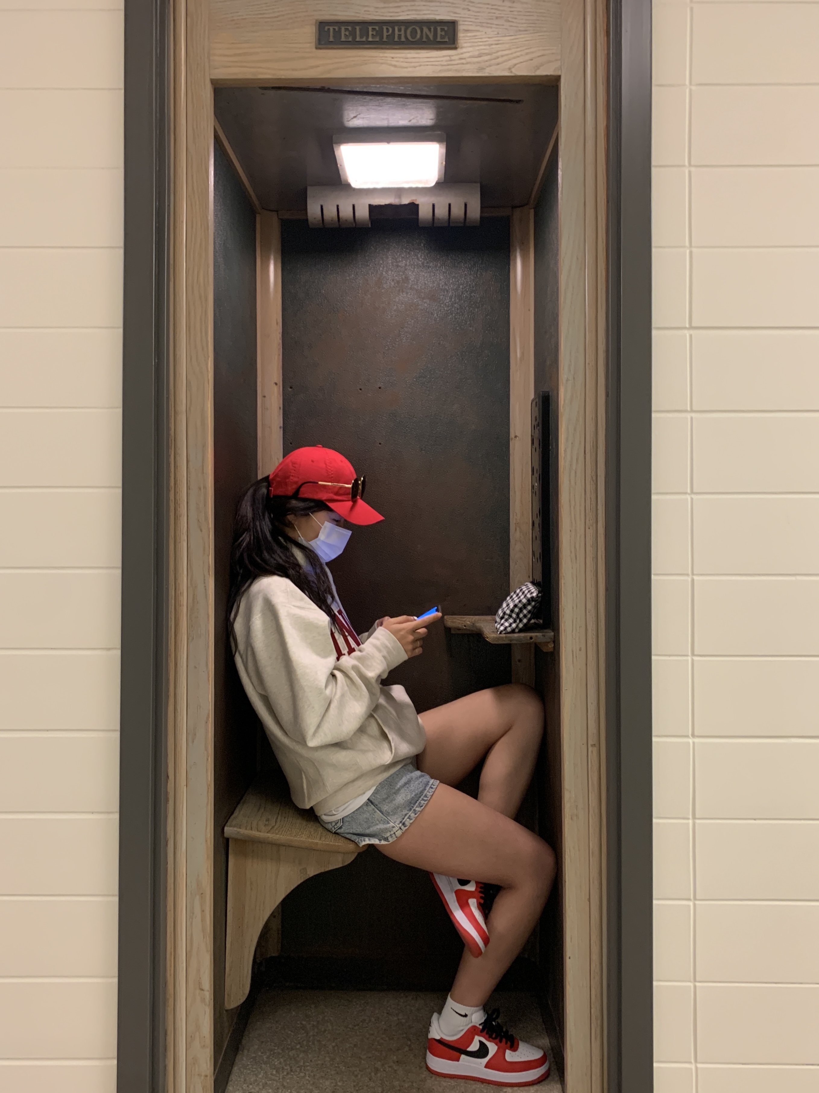 catislove (@moredignity) 님의 게시물 | KREAM