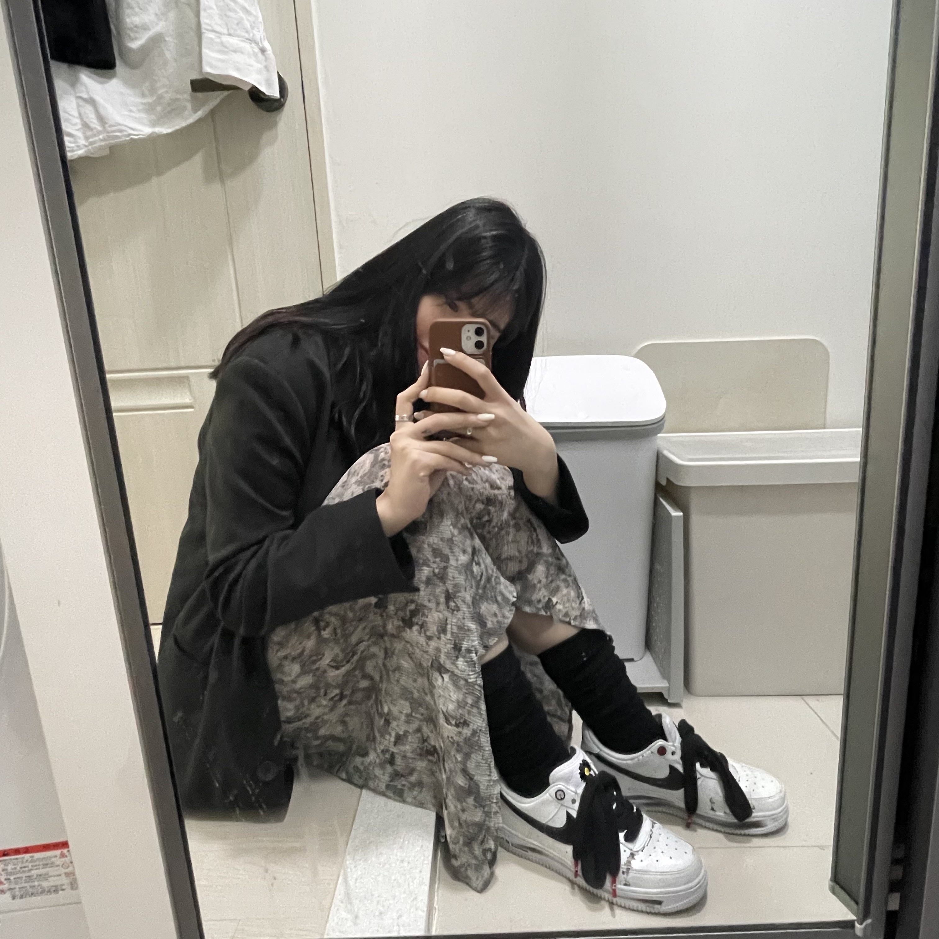 인정 (@admit) 님의 게시물 | KREAM