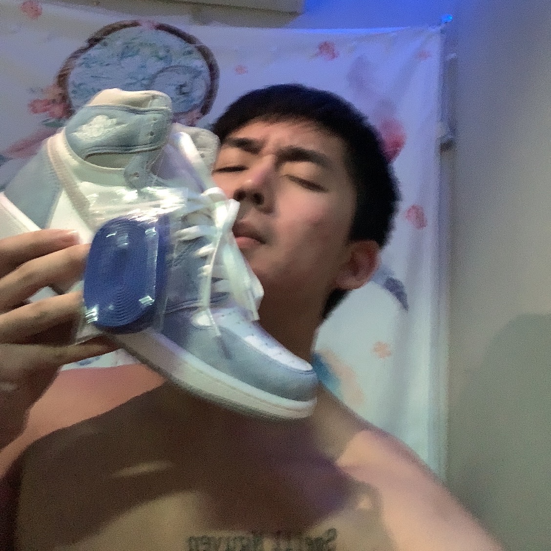 smeillnguyen19 (@smeill) 님의 게시물 | KREAM