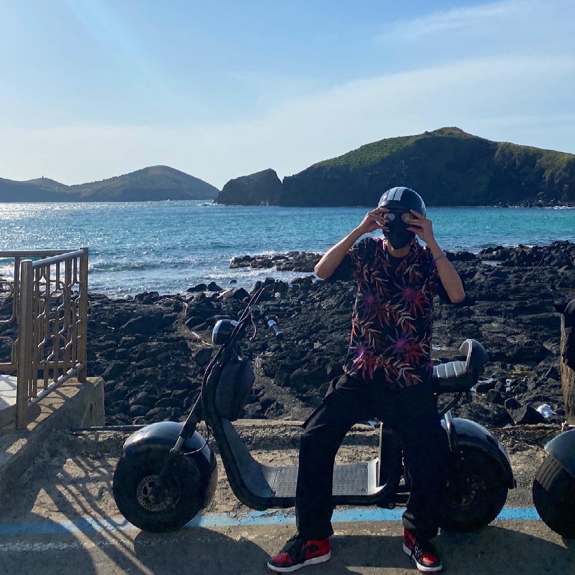 범이 (@hngbm) 님의 게시물 | KREAM