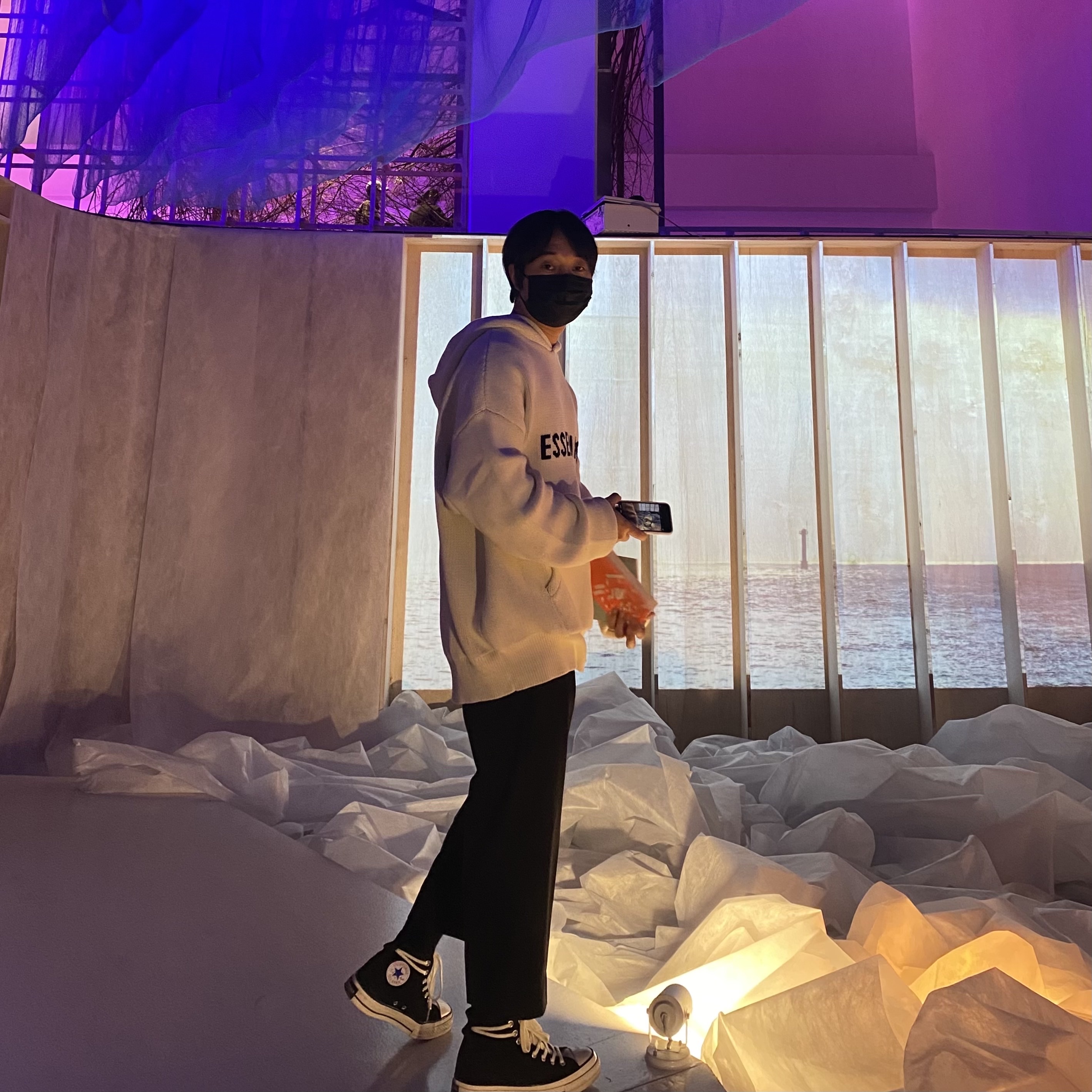 ez2ij (@xx_persona) 님의 게시물 | KREAM