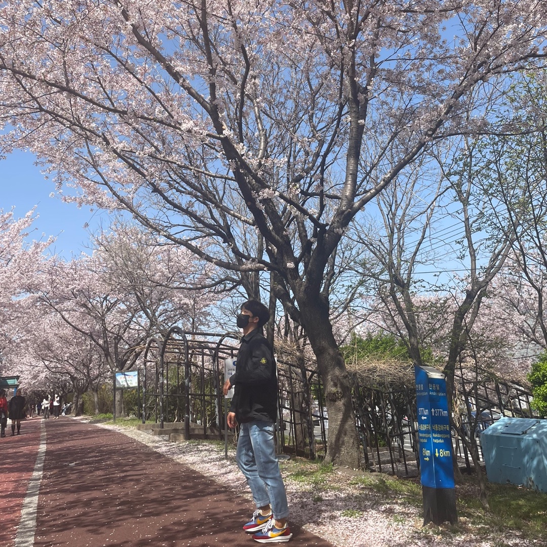 🔜 (@wookkks) 님의 게시물 | KREAM