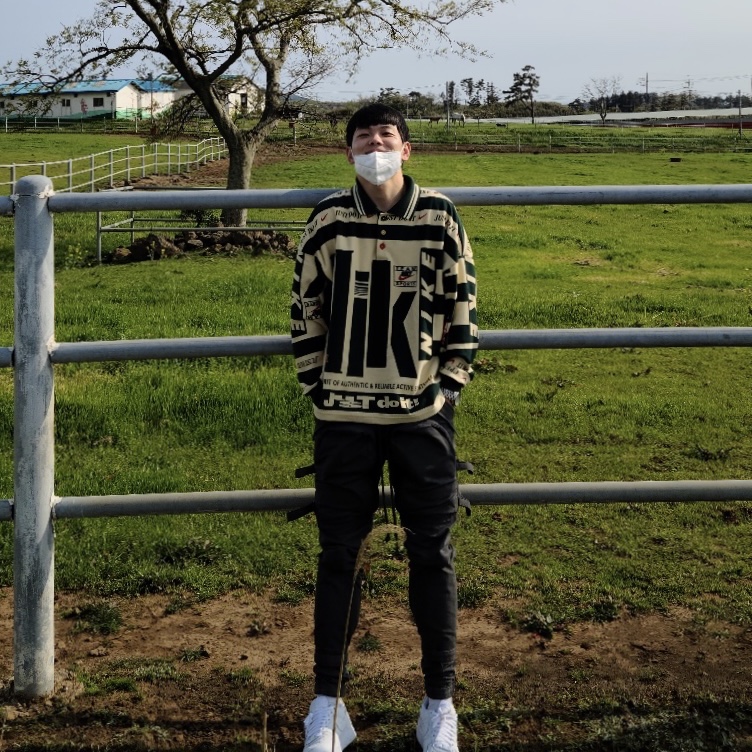 (@wxxs_j) 님의 게시물 | KREAM