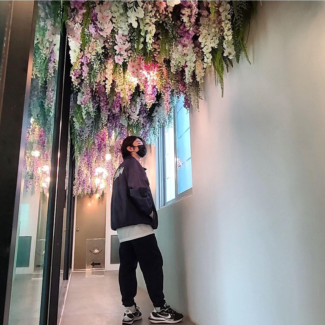 dominic (@dominicc) 님의 게시물 | KREAM