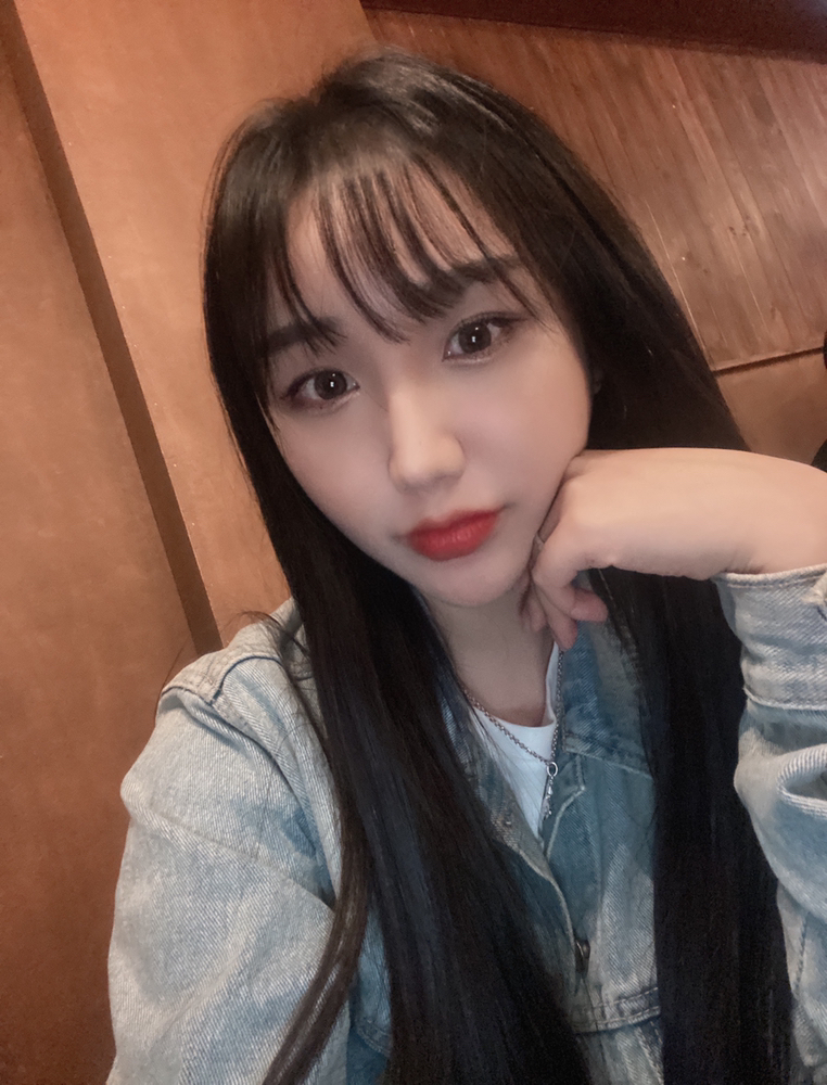 이예지 (@ye__zi__) 님의 프로필 | KREAM