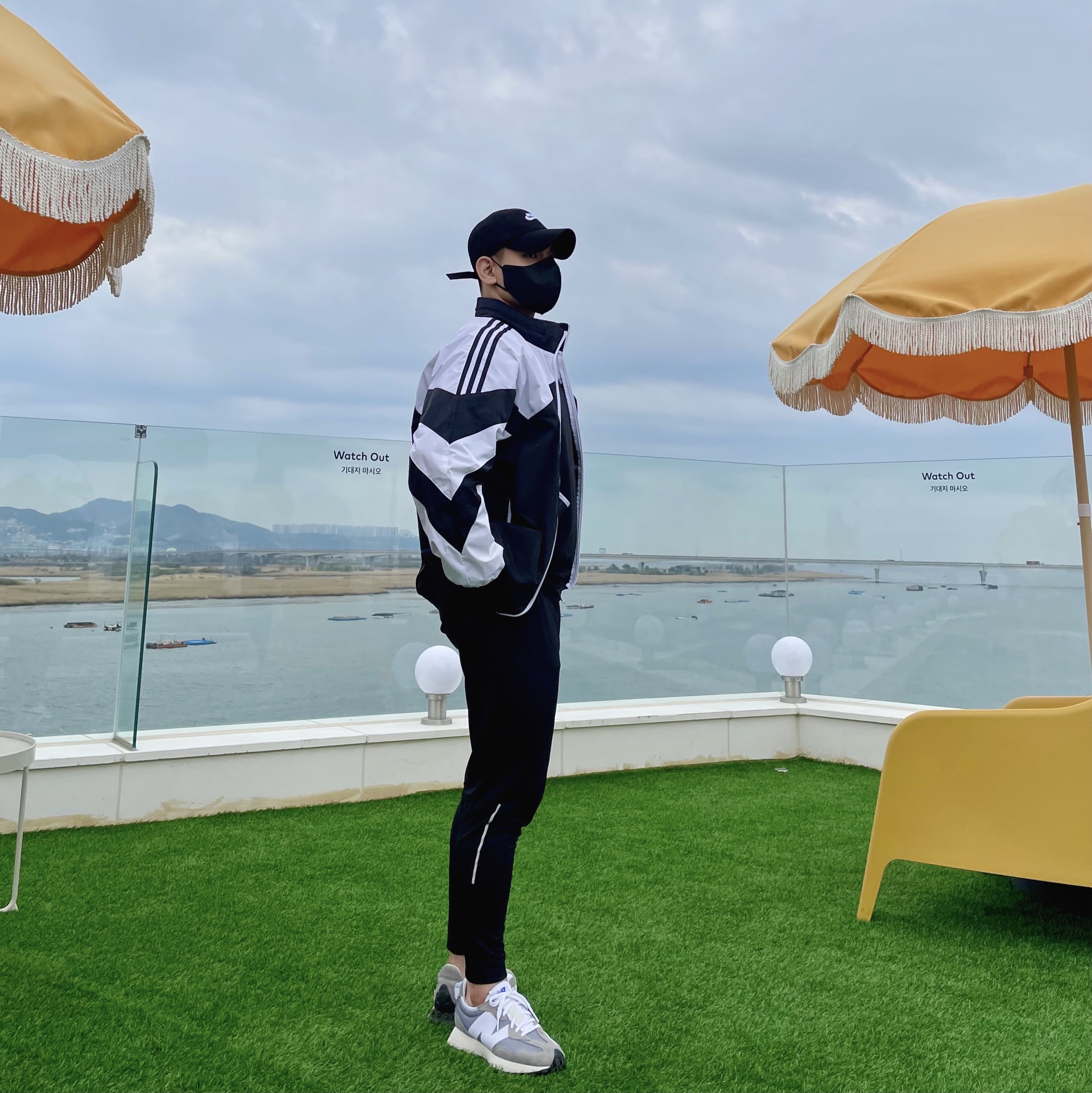 유승우 (@xy.sw) 님의 게시물 | KREAM