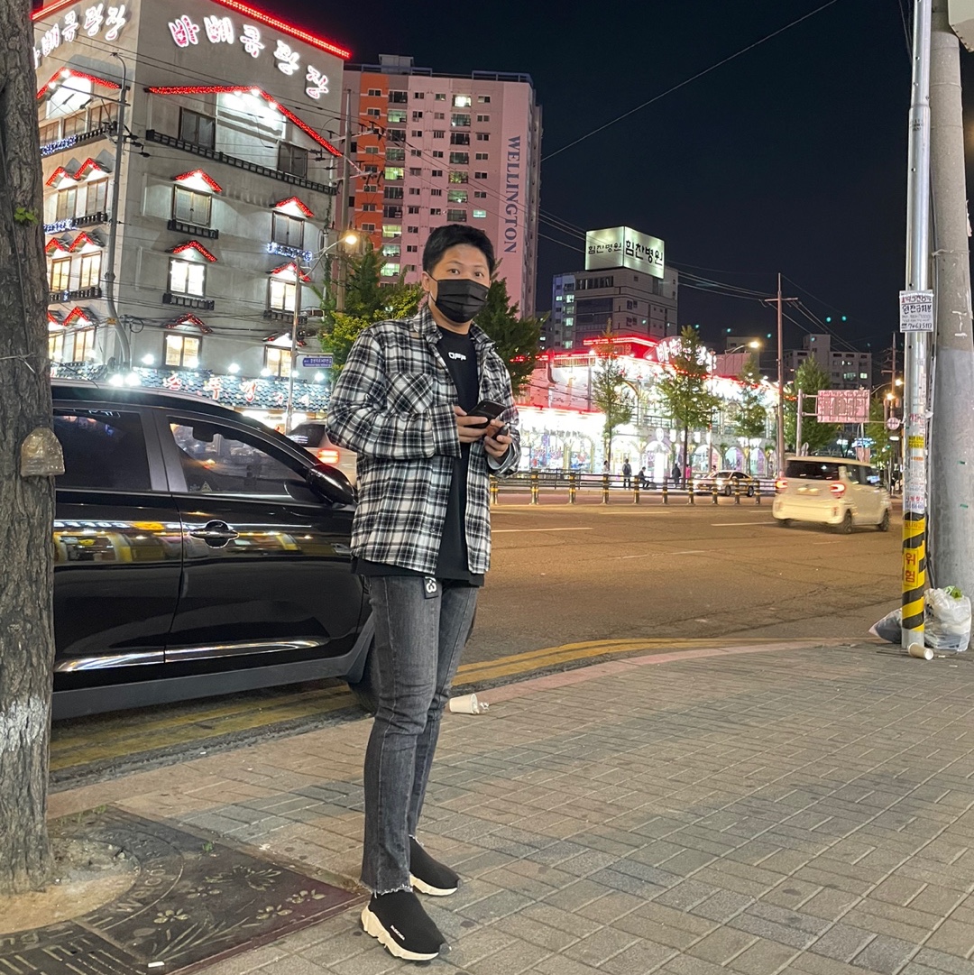 정창용 (@jjj_yong_) 님의 게시물 | KREAM