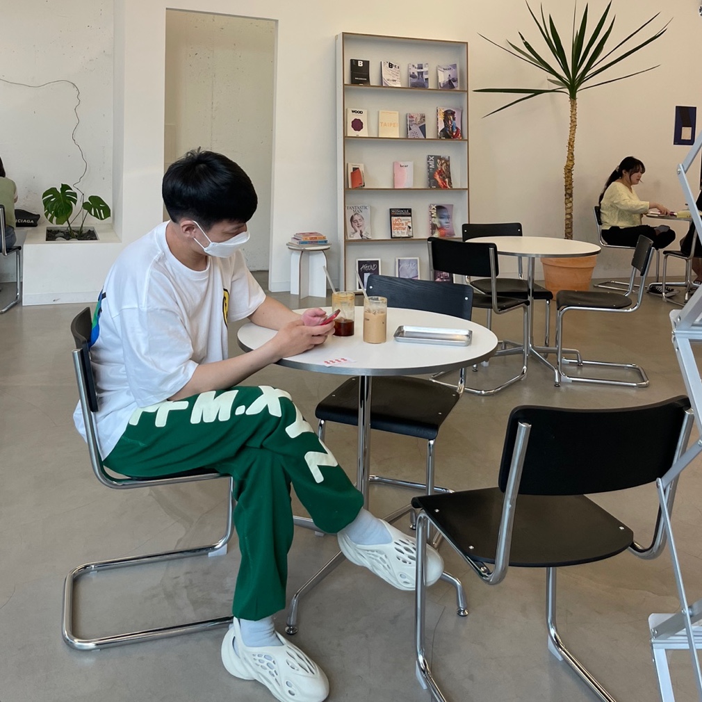 (@koshizm) 님의 게시물 | KREAM