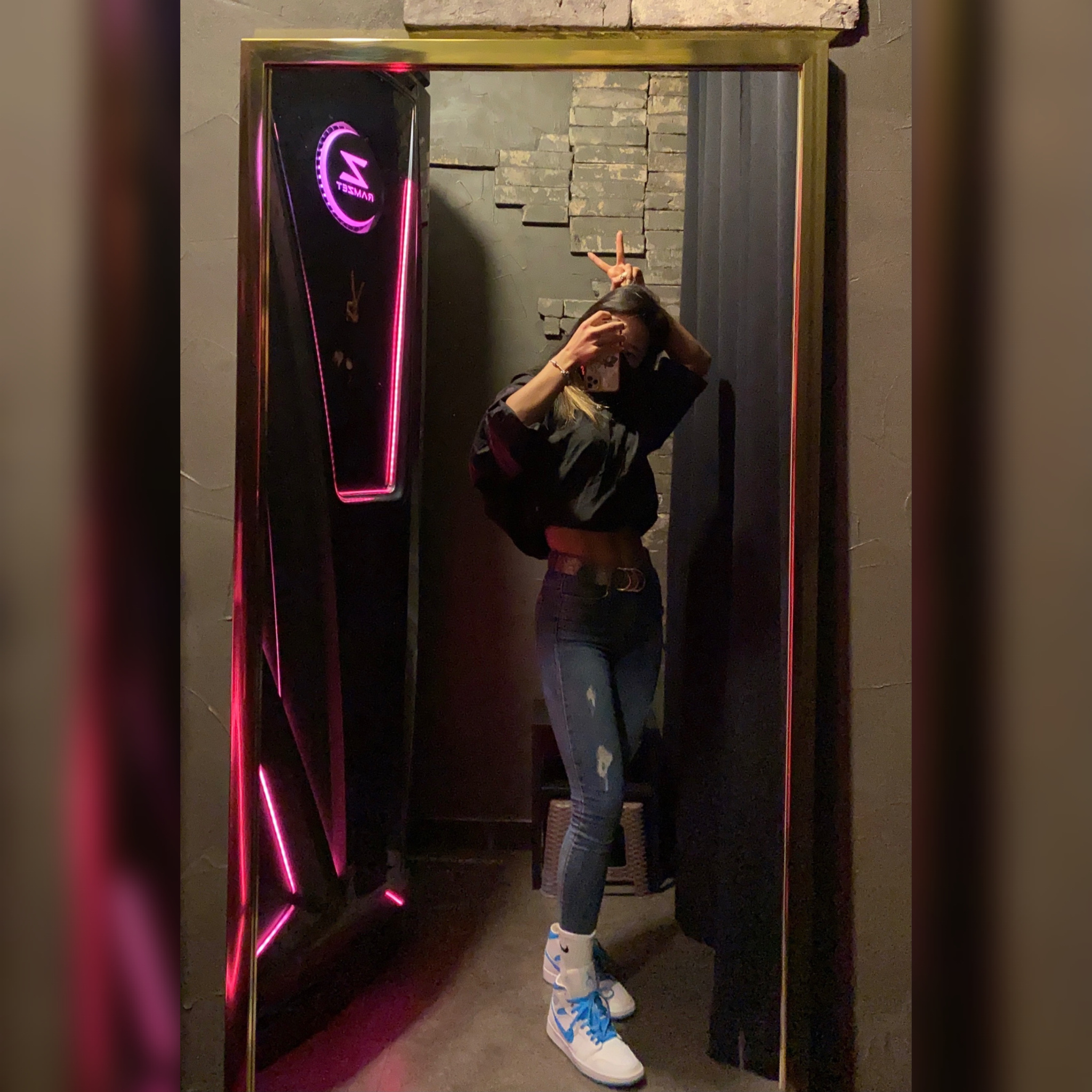 HY 🏻 (@kkong_d) 님의 게시물 | KREAM