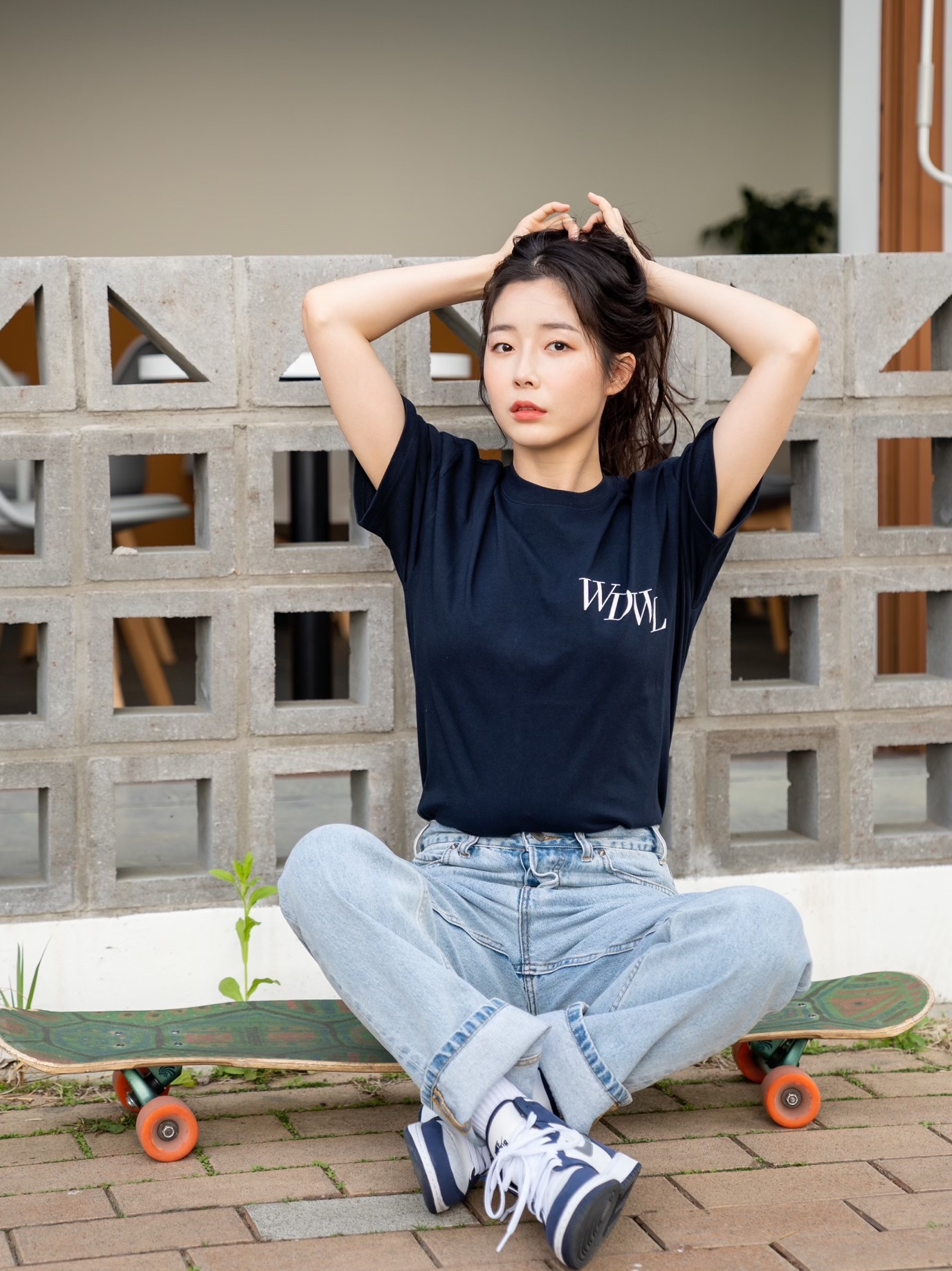 롱보드지니 (@longboardji...) 님의 게시물 | KREAM