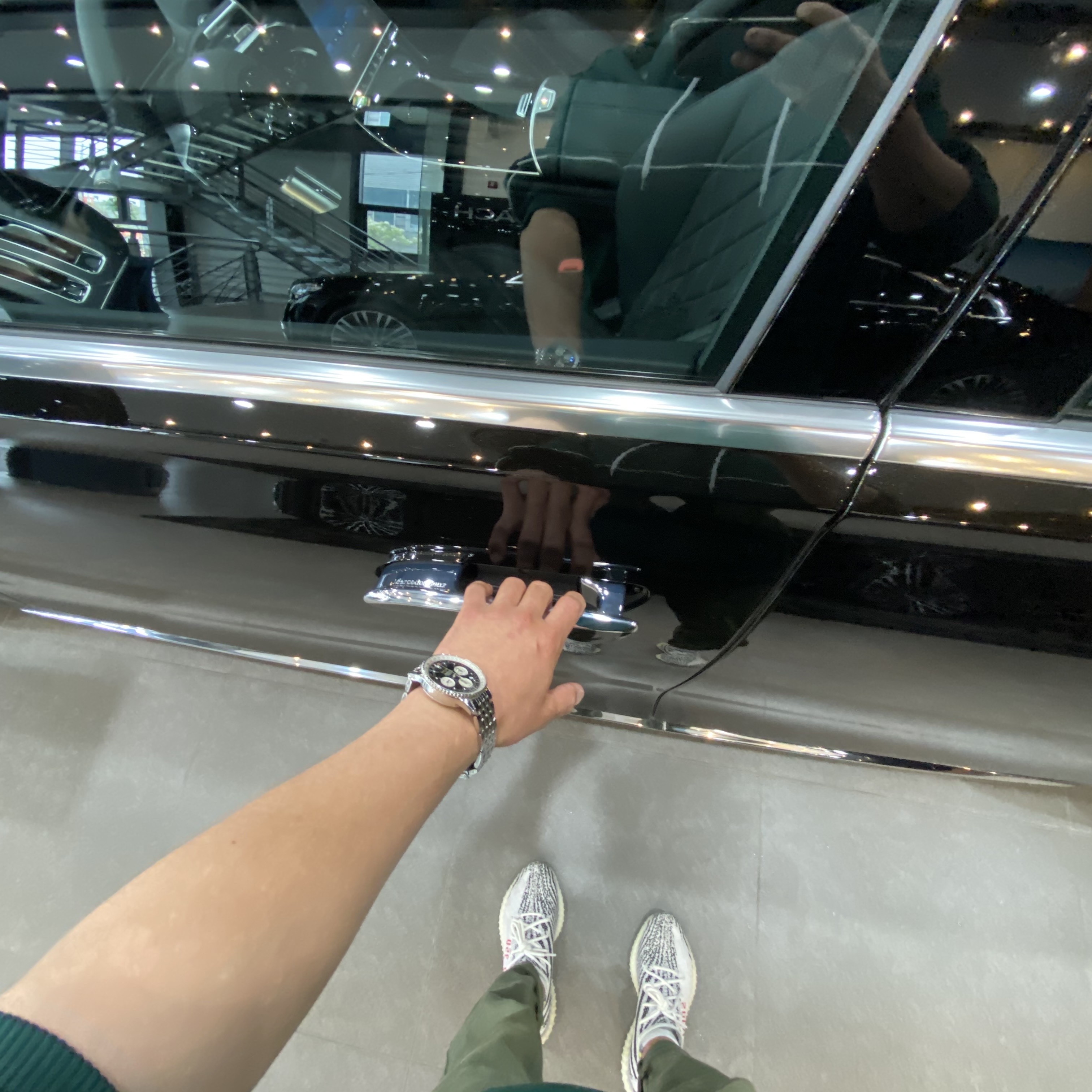 용블로 (@yongblo) 님의 게시물 | KREAM