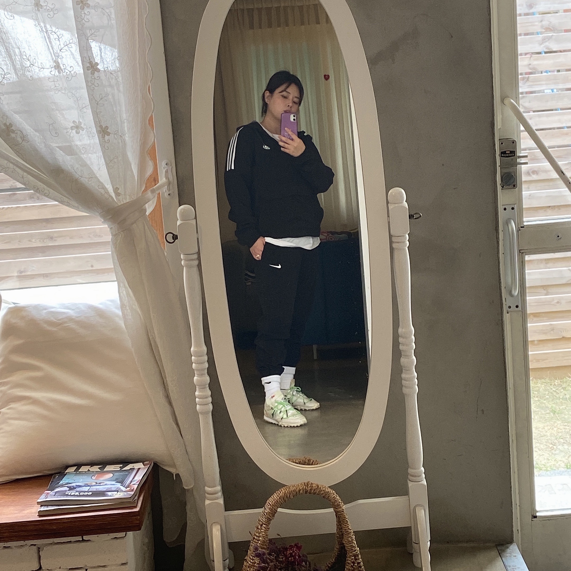 박소이 (@so_i_good) 님의 게시물 | KREAM