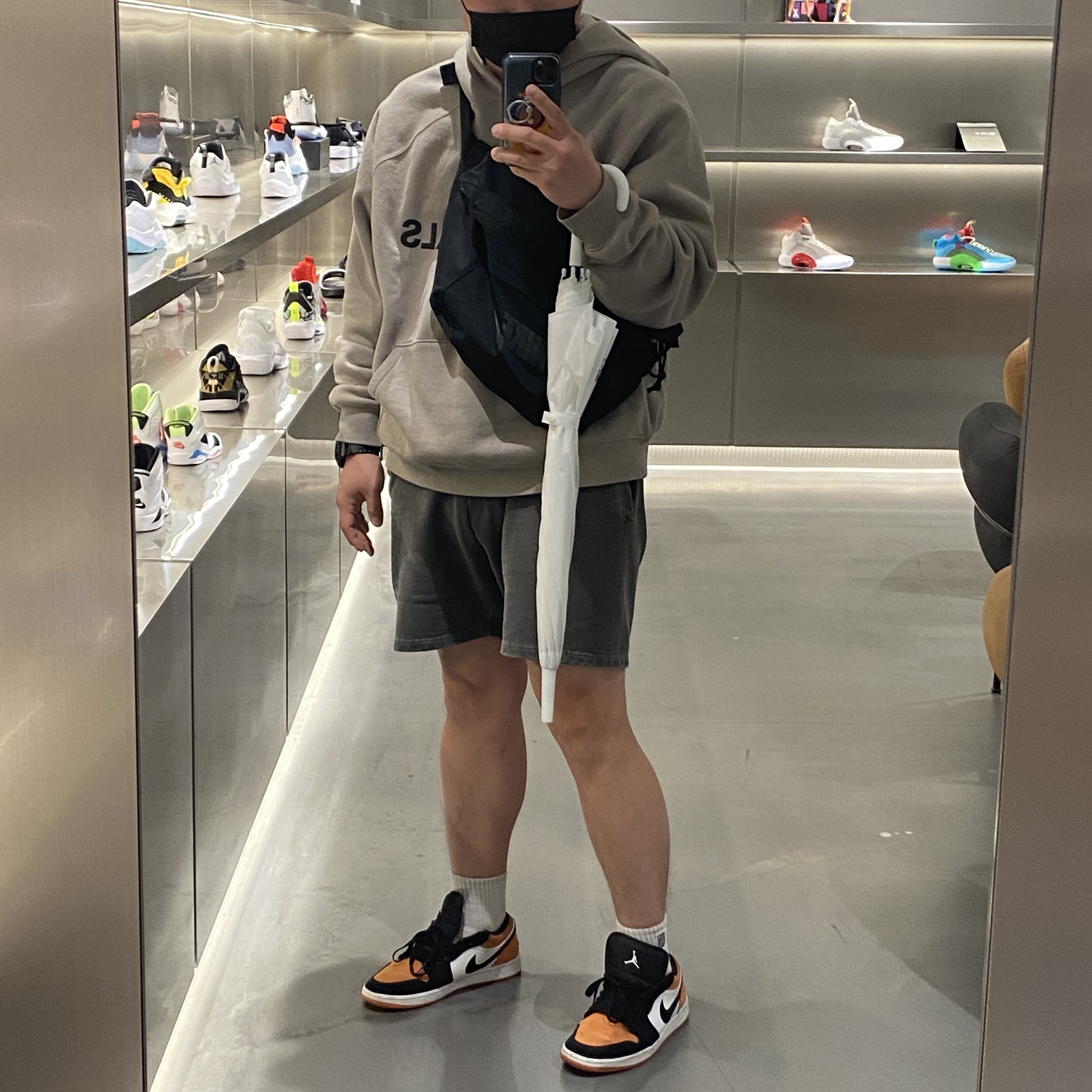 pok2345 (@doovoo) 님의 게시물 | KREAM