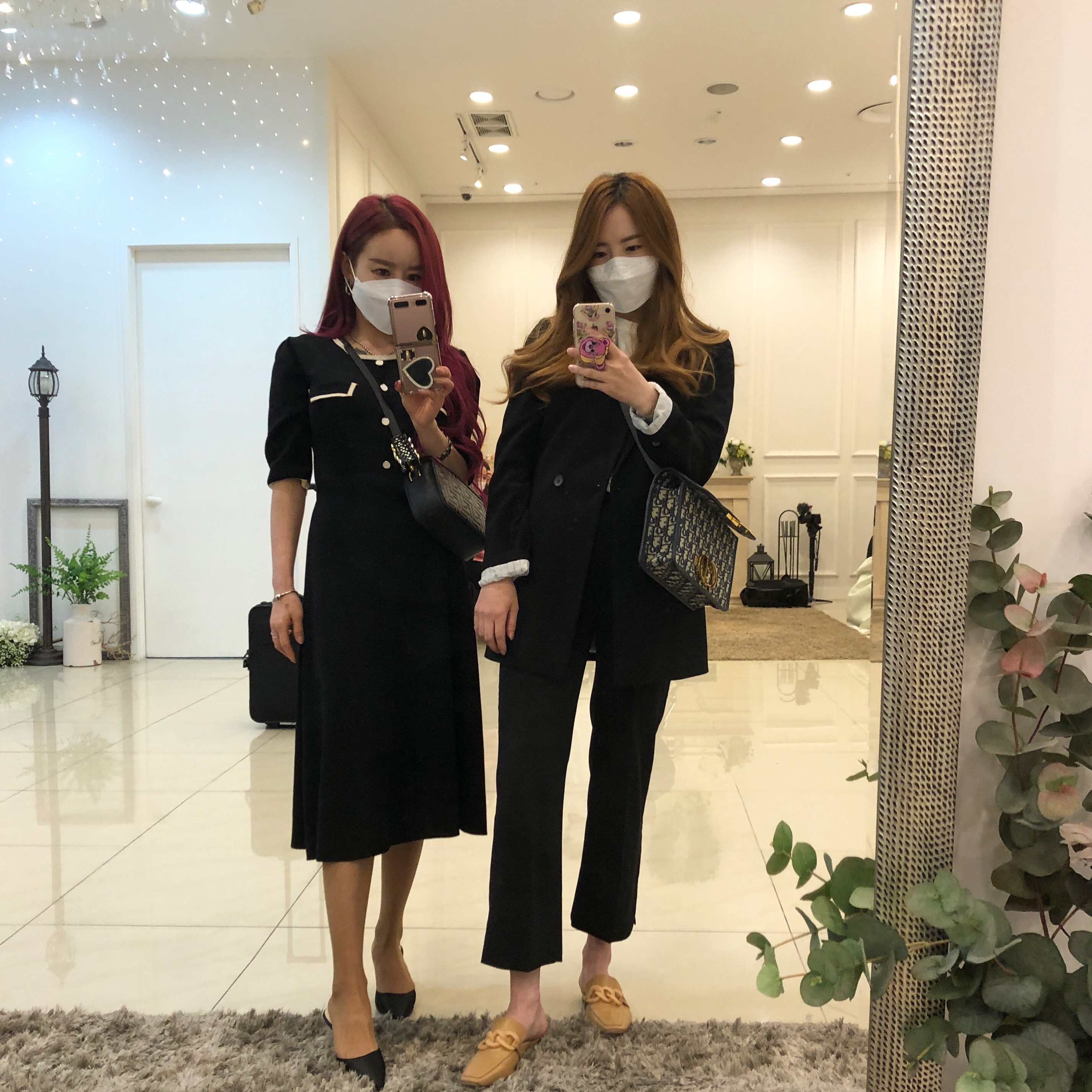 김민희 (@alslal_) 님의 게시물 | KREAM