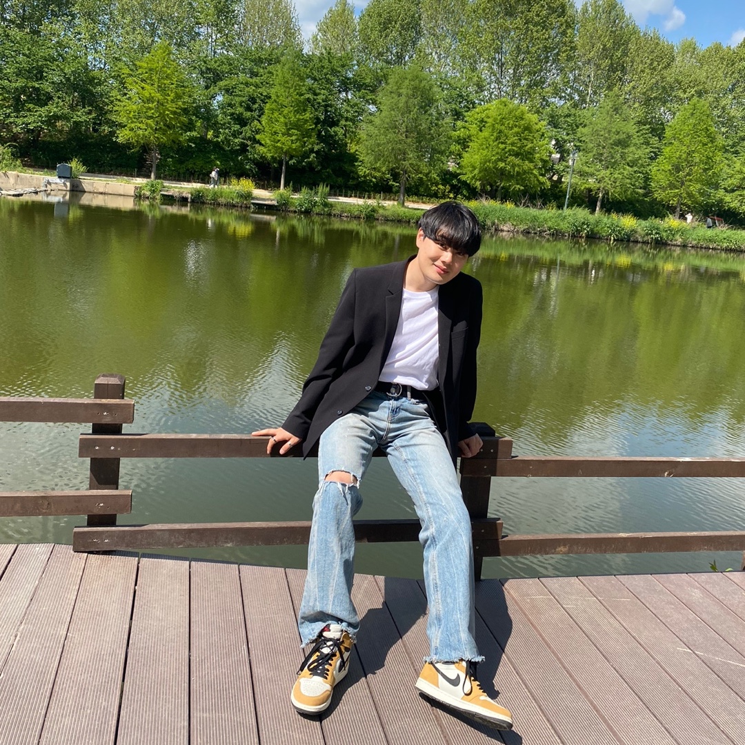 (@hoseungit) 님의 게시물 | KREAM