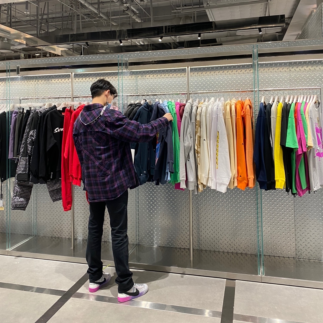 실크 (@yoonsun) 님의 게시물 | KREAM