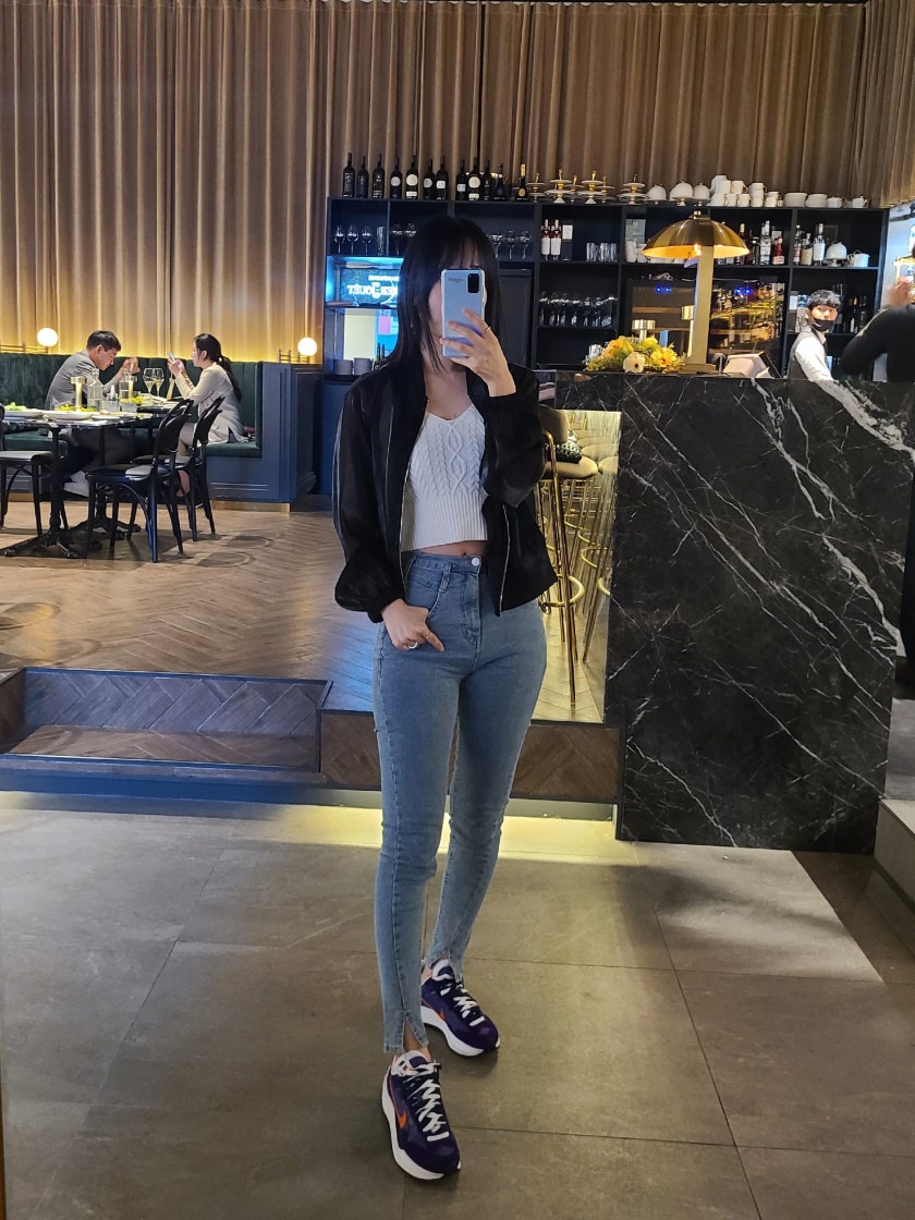 뽀라 (@vora.kim) 님의 게시물 | KREAM