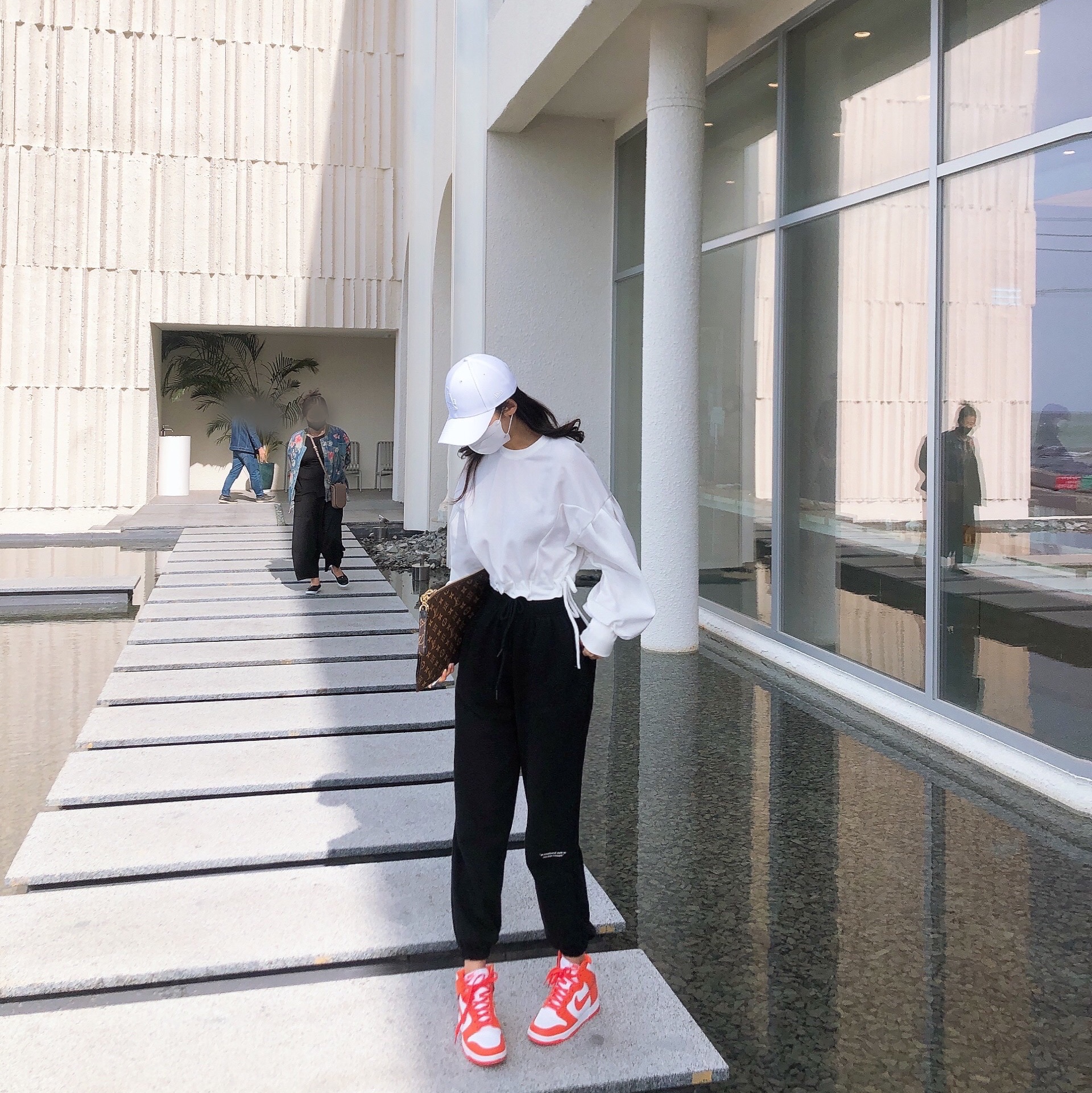 🖤미구찡🖤 (@miguzzing) 님의 게시물 | KREAM