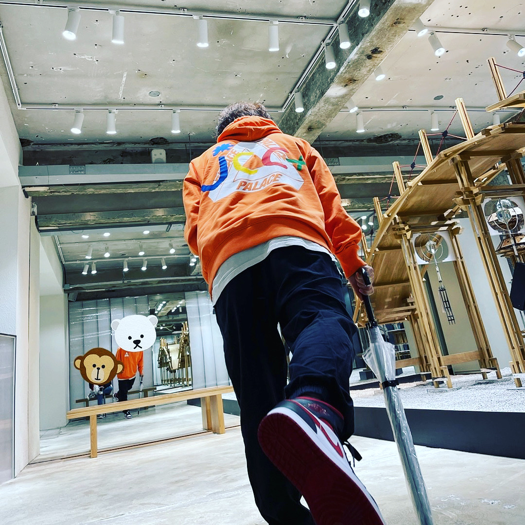 zx___xxzc (@nicer1228) 님의 게시물 | KREAM